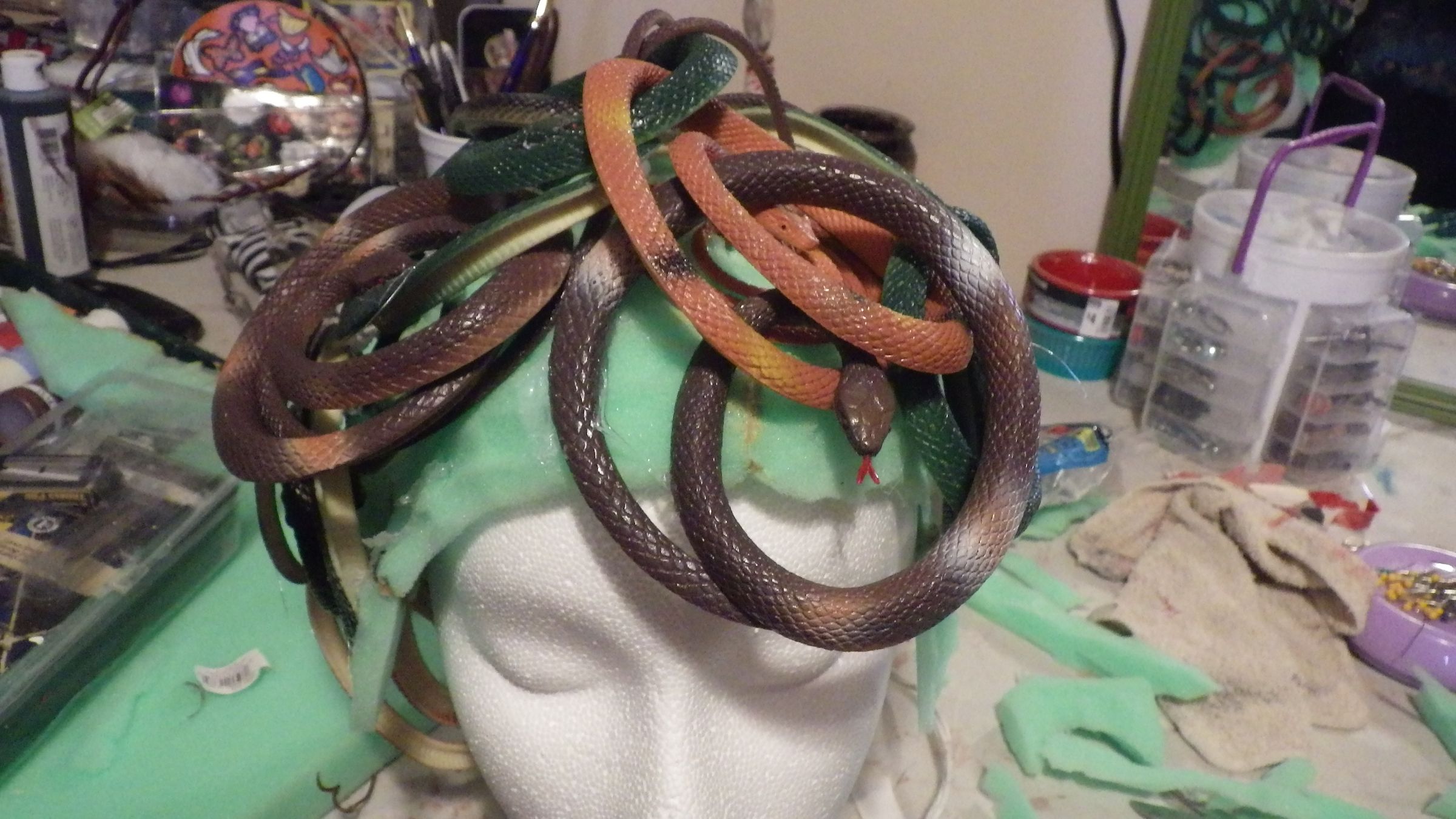Medusa Wig : 4 Steps (with Pictures) - Instructables