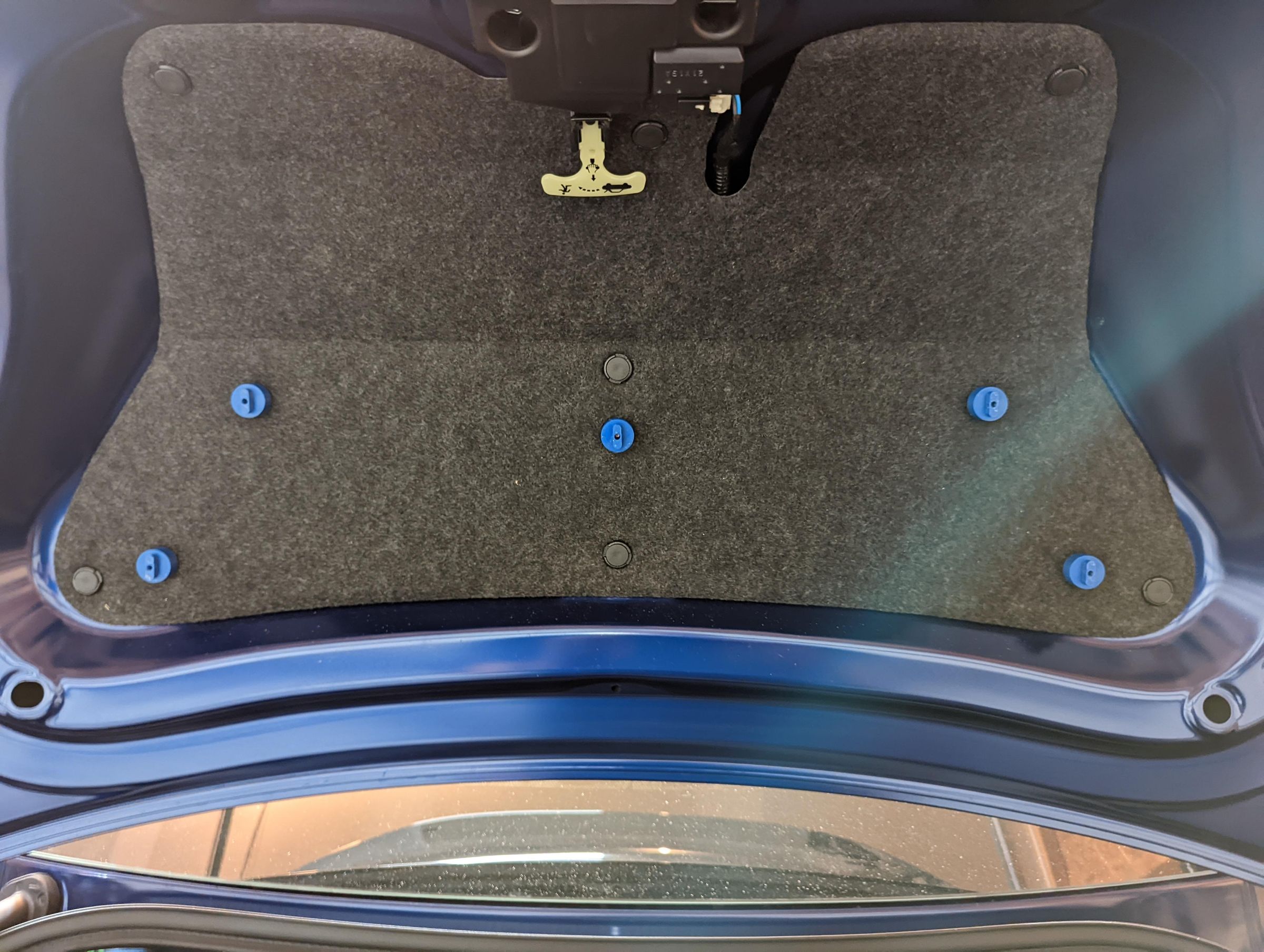 Trunk Lid Organizer : 4 Steps (with Pictures) - Instructables