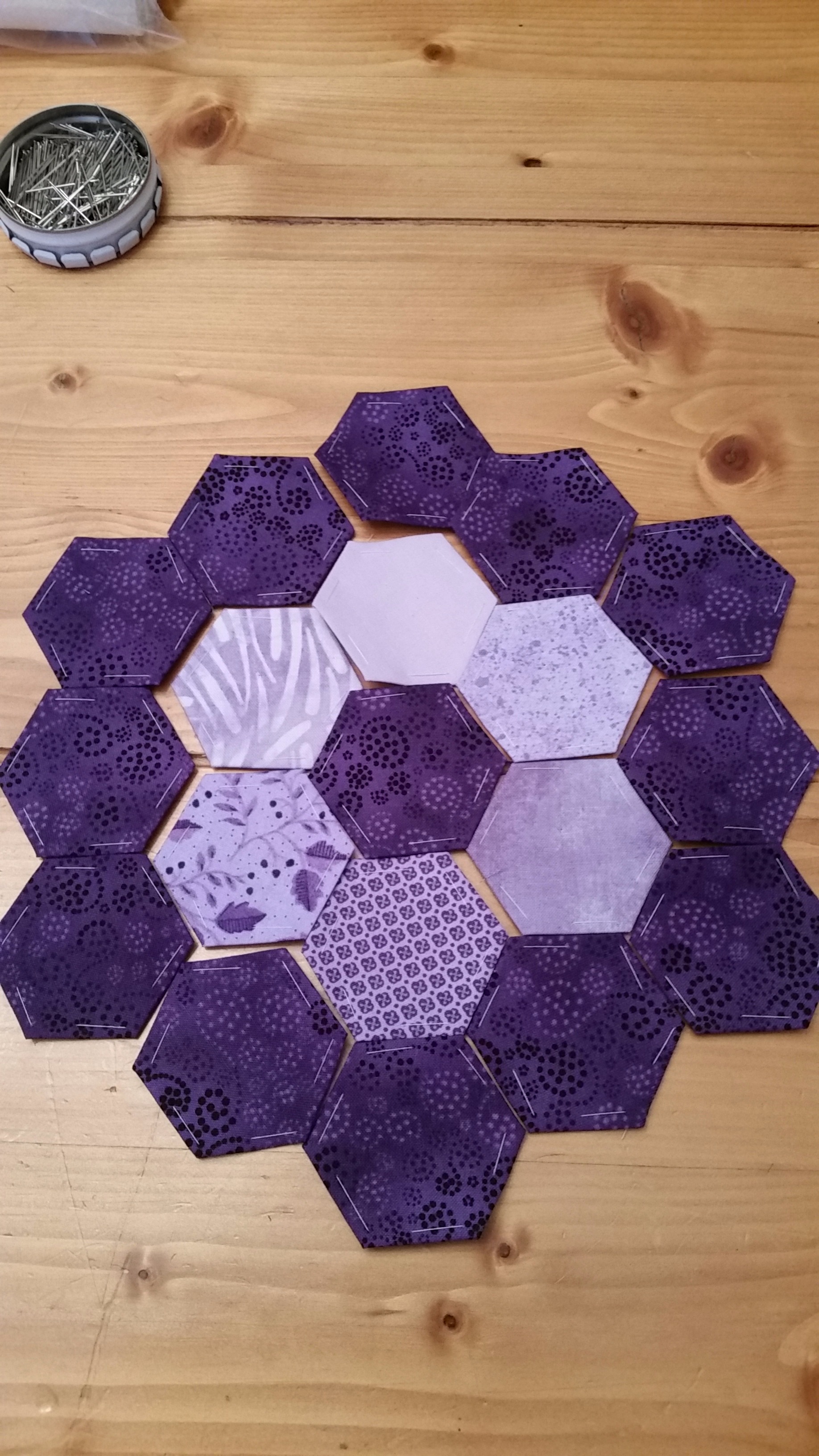 Hexagon English Paper Hand Piecing : 8 Steps (with Pictures ...