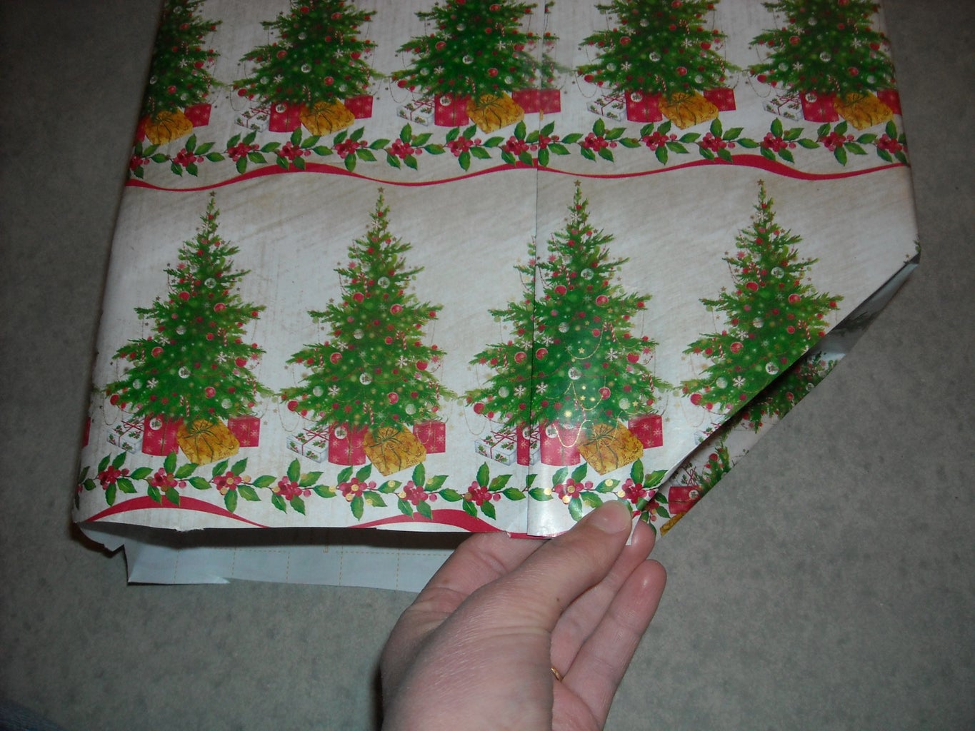 How To Wrap A Rectangular Gift 8 Steps Instructables how-to-wrap-a-rectangular-gift-8-steps-instructables