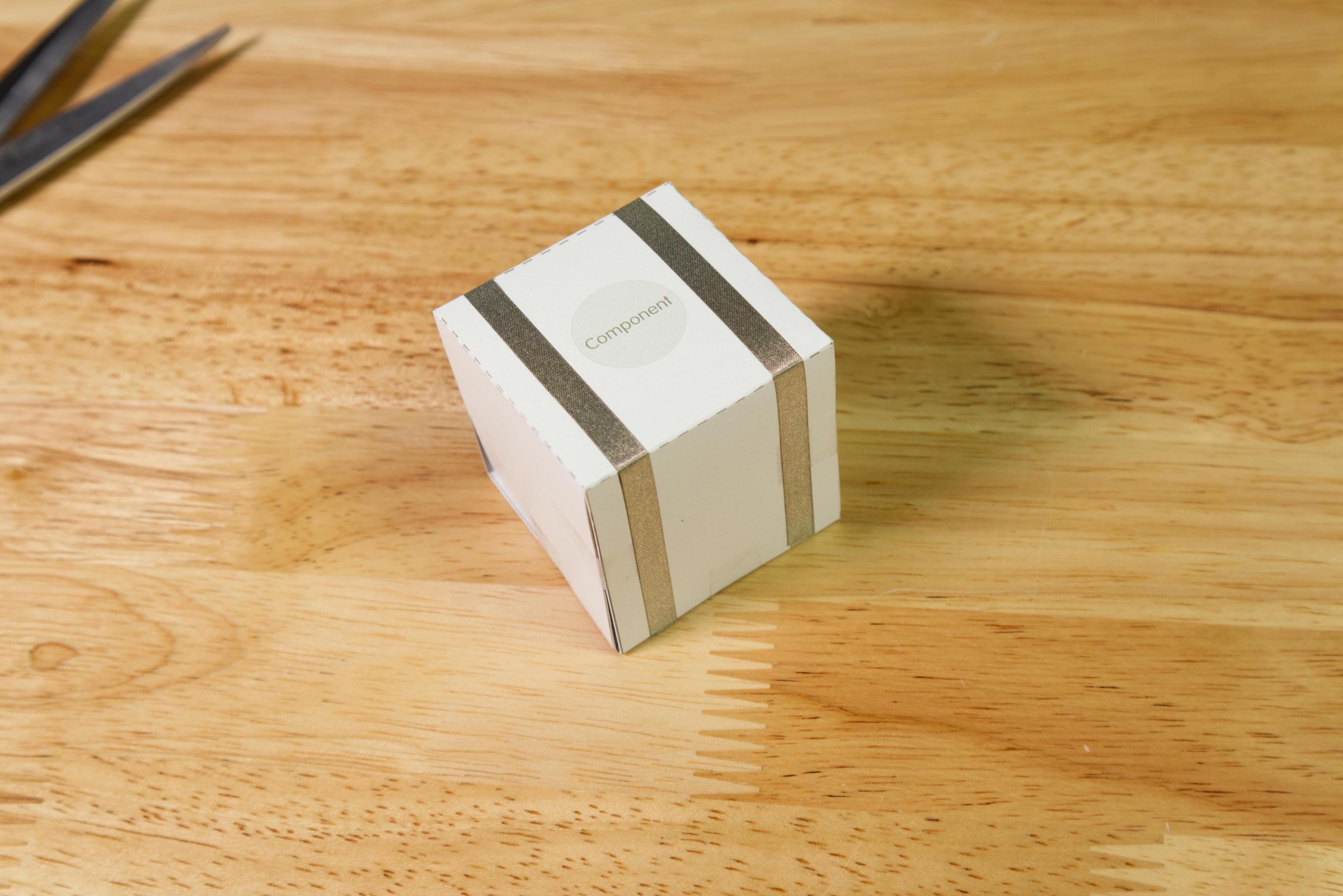 Paper Circuits Cubes : 12 Steps (with Pictures) - Instructables