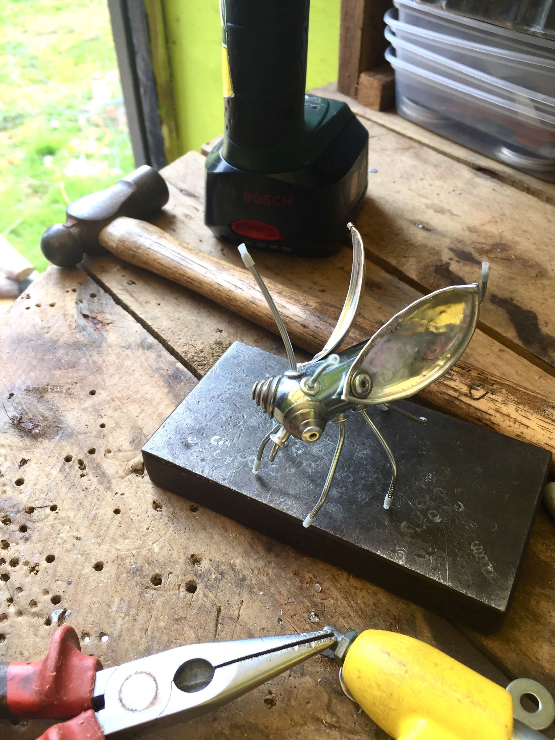 Recycled Metal Bug : 14 Steps (with Pictures) - Instructables
