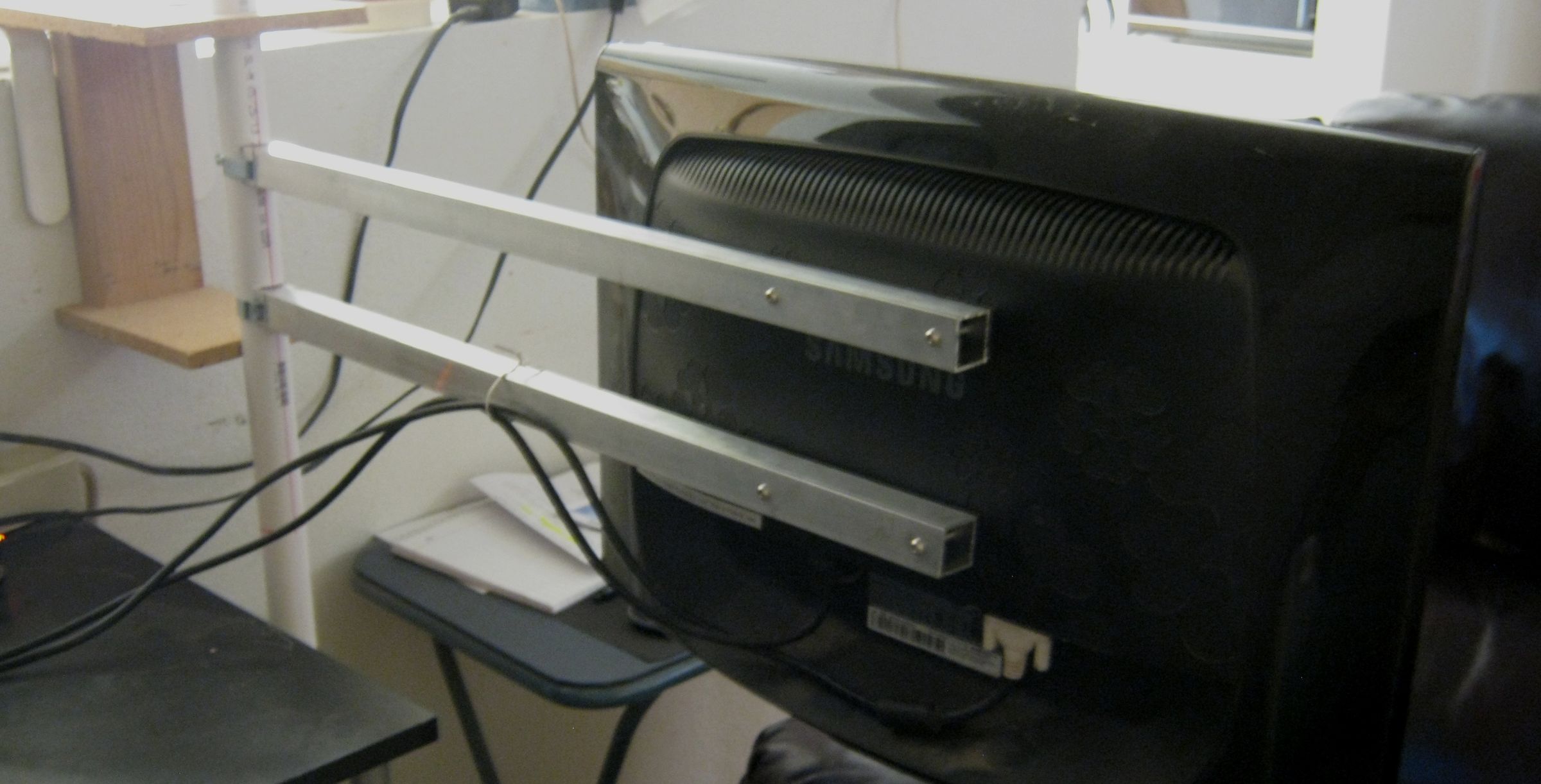 LOG Monitor Swing Arm - Instructables