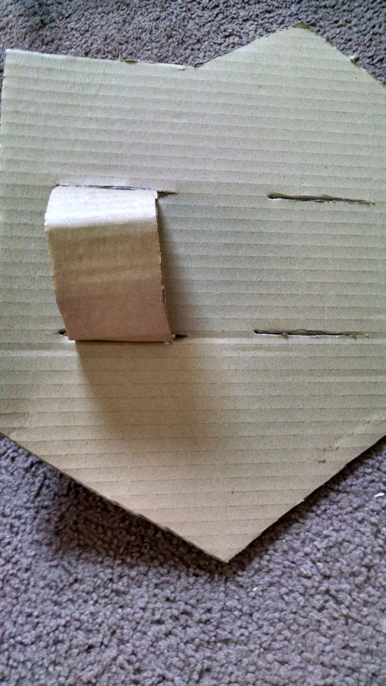 Young Link's Deku Kokiri Shield : 5 Steps - Instructables