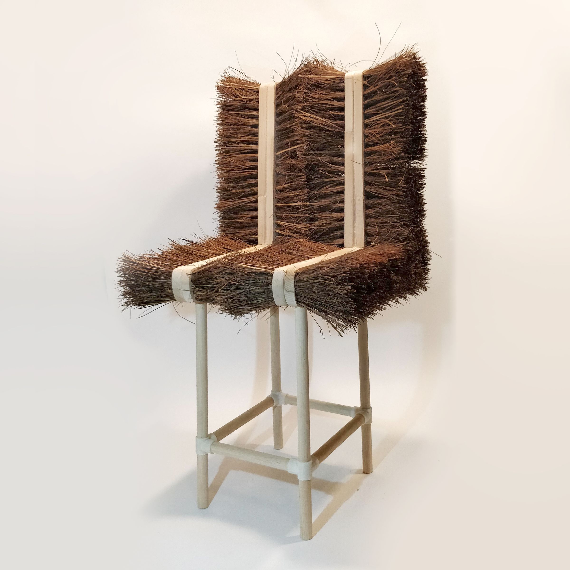 Broom Chair : 4 Steps (with Pictures) - Instructables