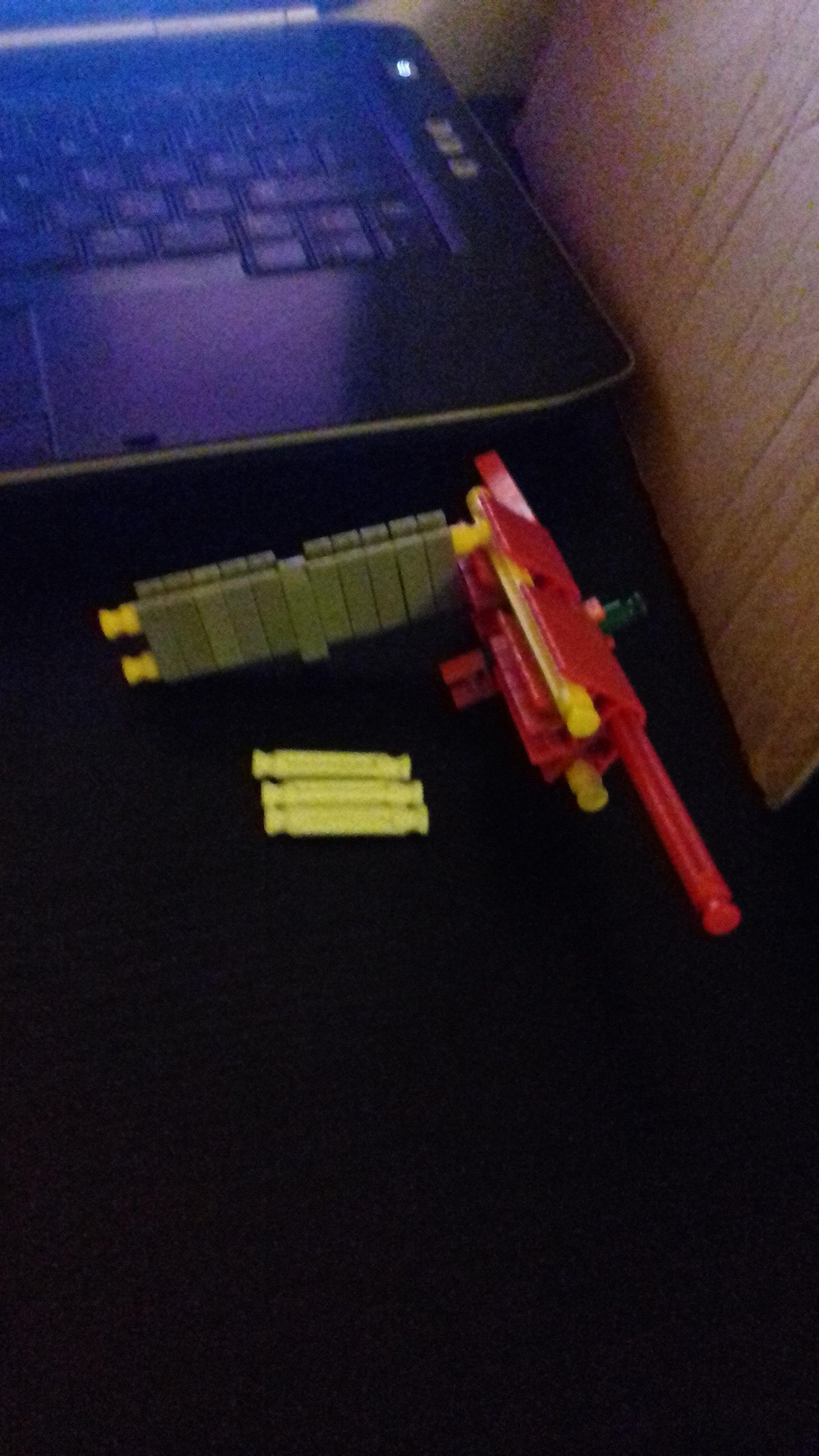 Really Easy Knex Gun : 5 Steps - Instructables