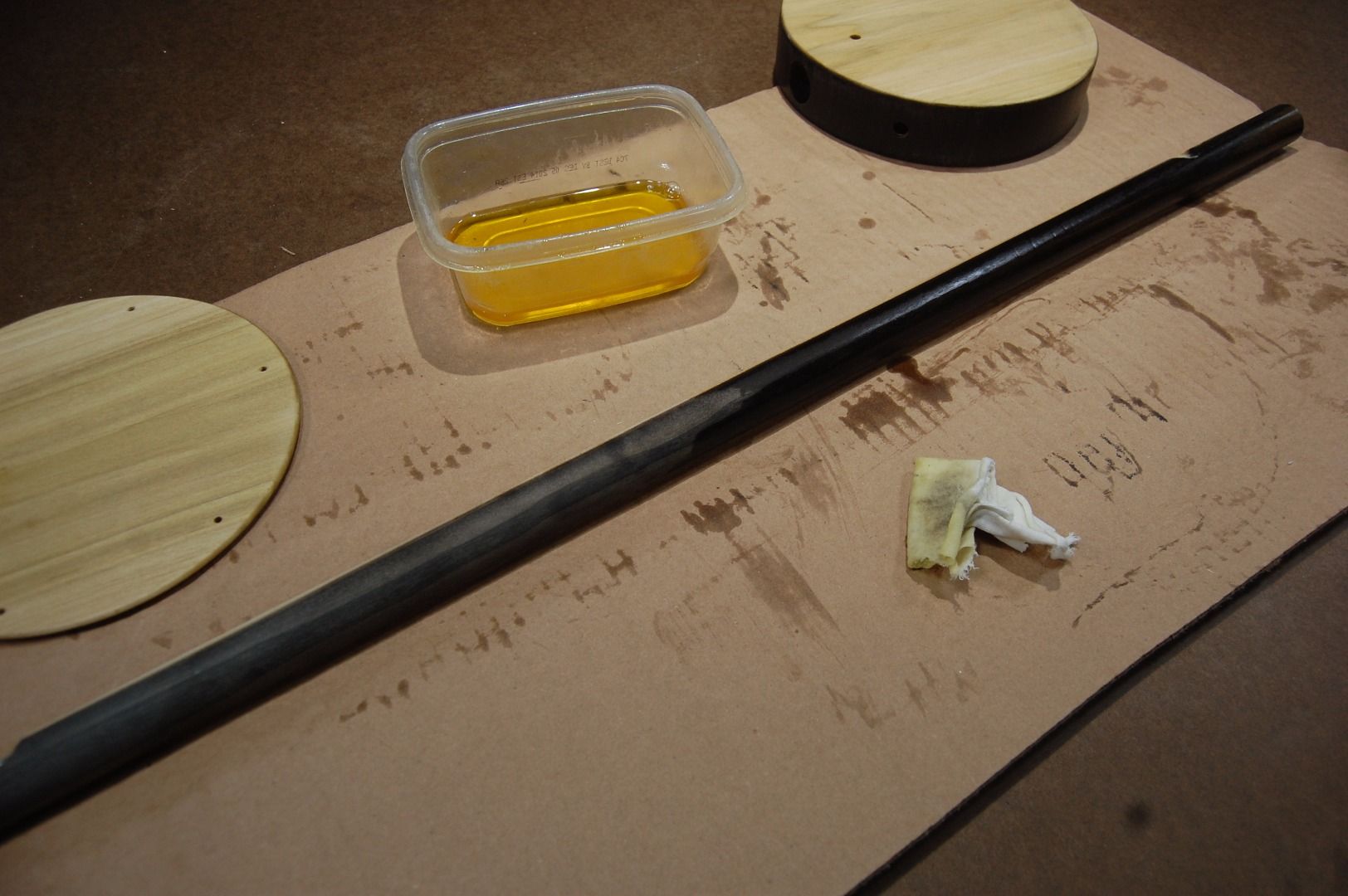 Diddley Bow : 17 Steps (with Pictures) - Instructables