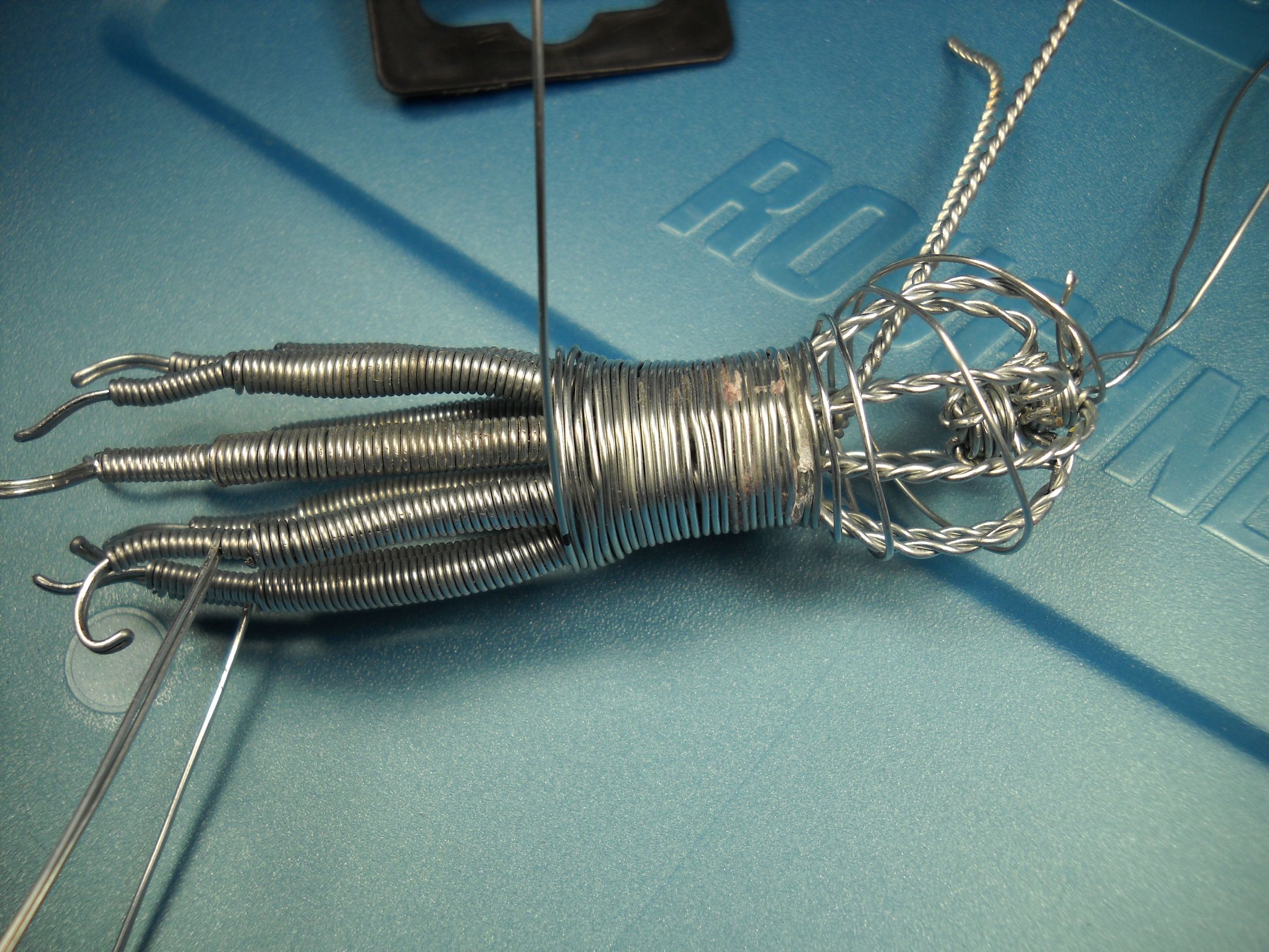 How to Make a Wire Octopus Sculpture (simplified). Cheap and Easy But ...