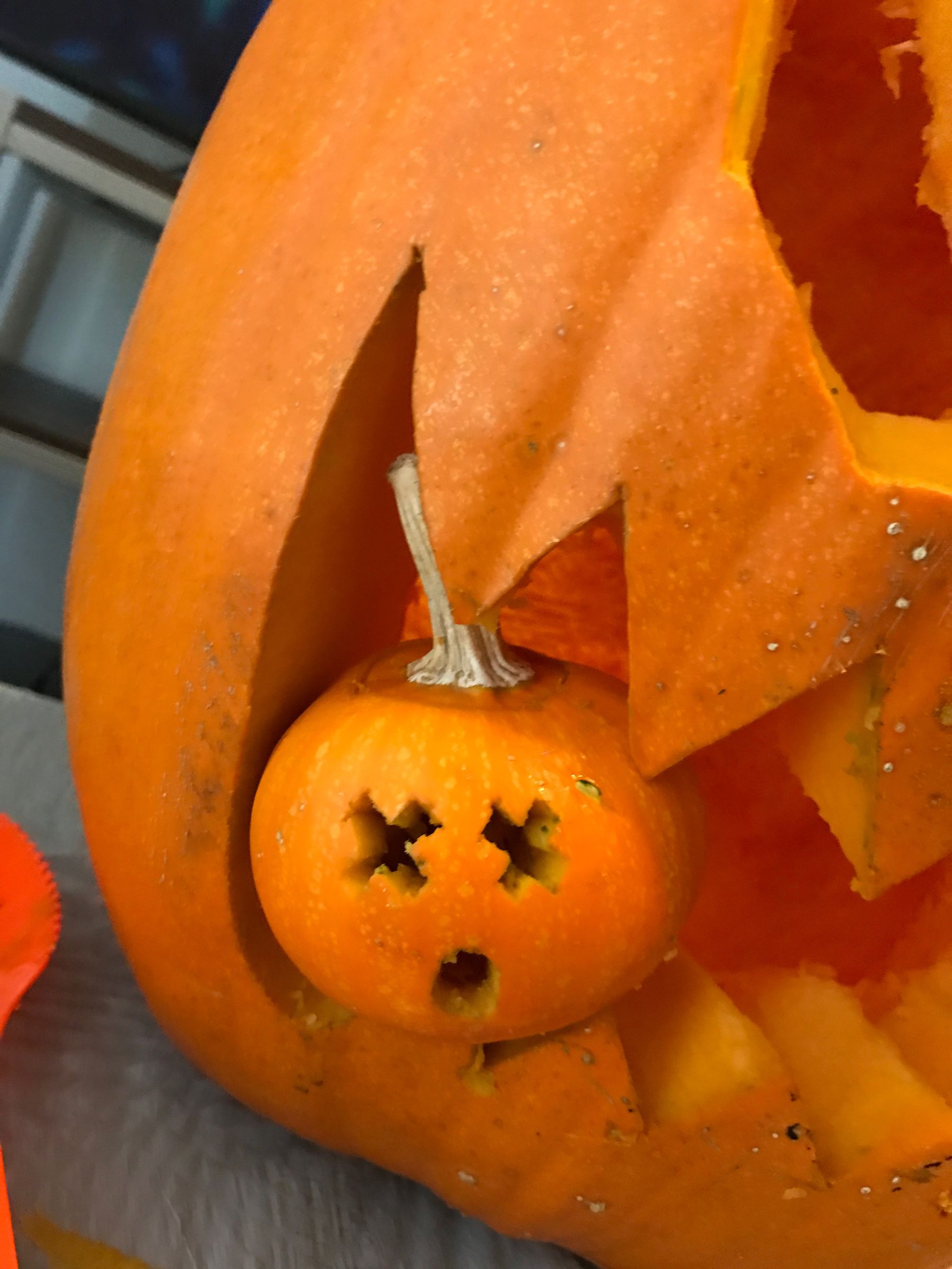 The Cannibalistic Pumpkin : 6 Steps (with Pictures) - Instructables