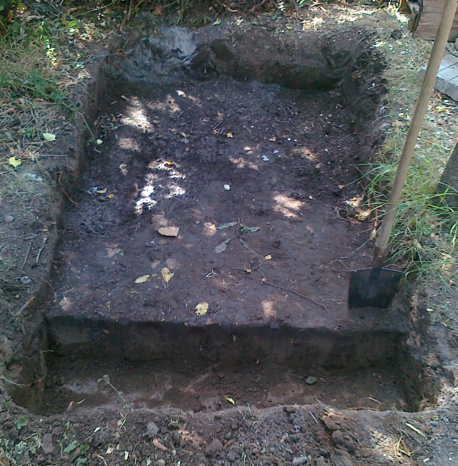 How to Hand Dig a Hole : 5 Steps (with Pictures) - Instructables