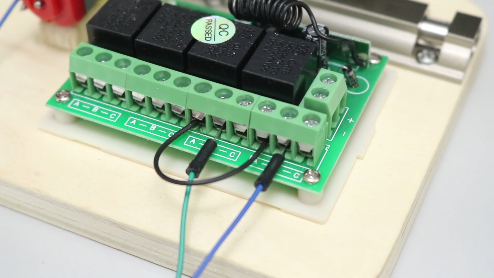 Remote Control Lock : 12 Steps (with Pictures) - Instructables