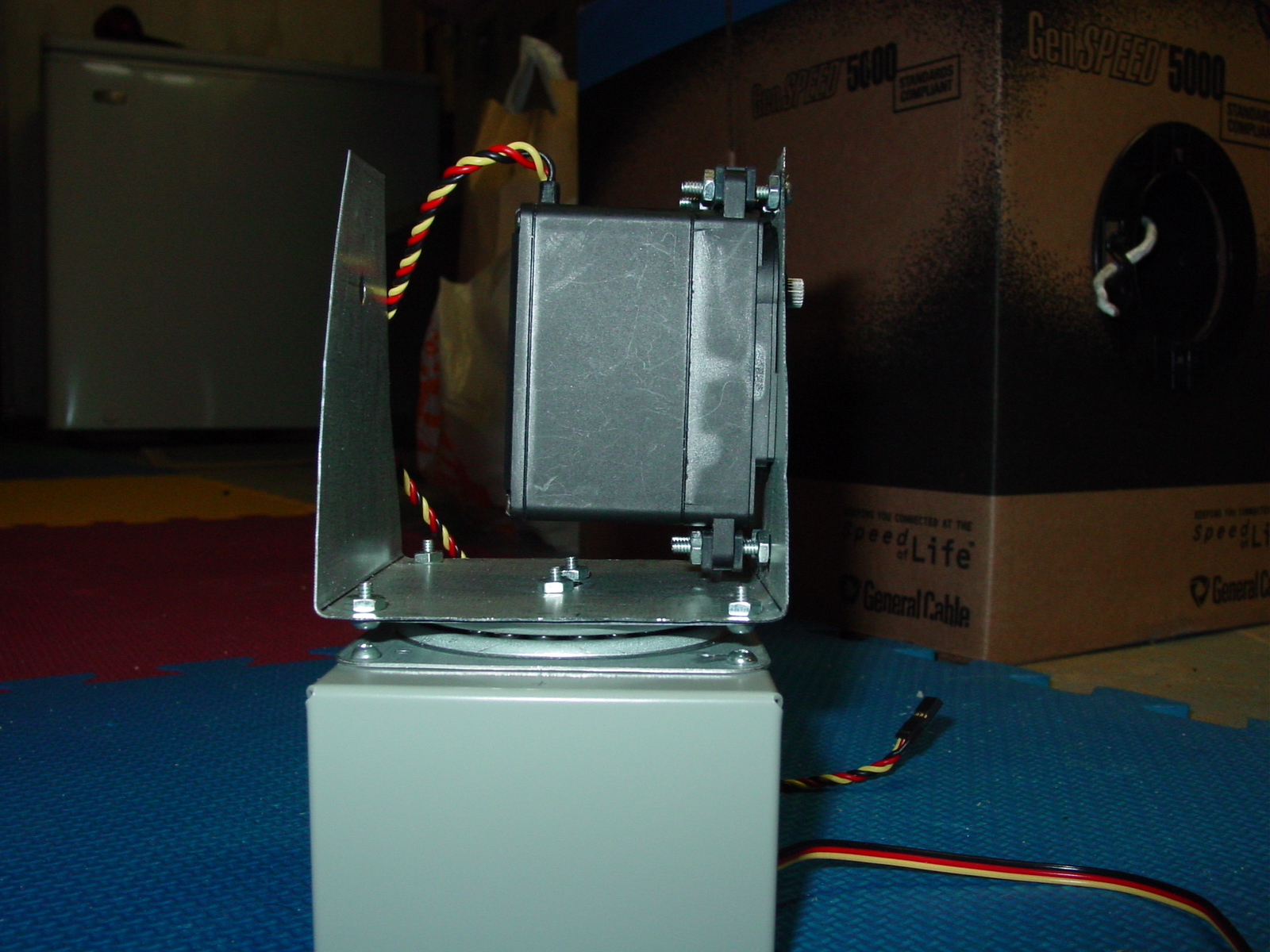 Remote Controlled Pan and Tilt Head : 7 Steps - Instructables