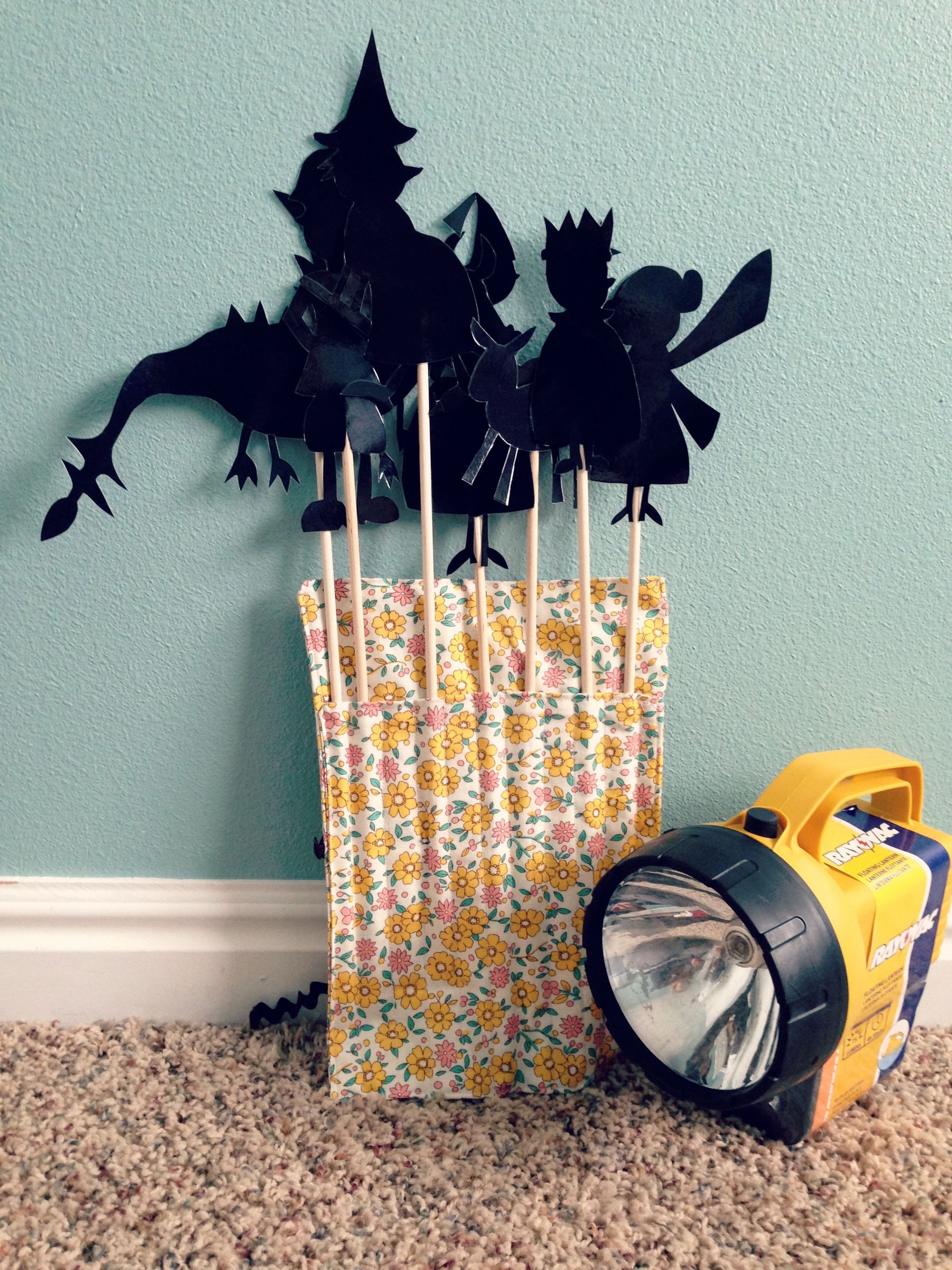 Shadow Puppets : 5 Steps (with Pictures) - Instructables