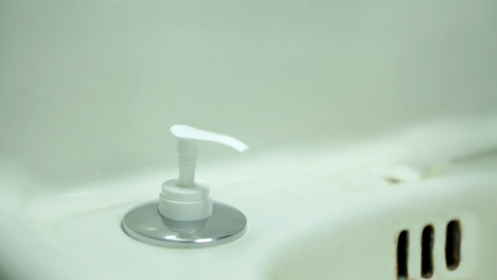 Integrated Soap Dispenser : 4 Steps (with Pictures) - Instructables