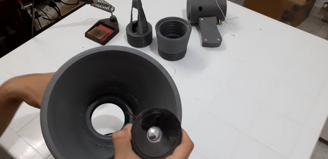 Make a Megaphone : 9 Steps (with Pictures) - Instructables