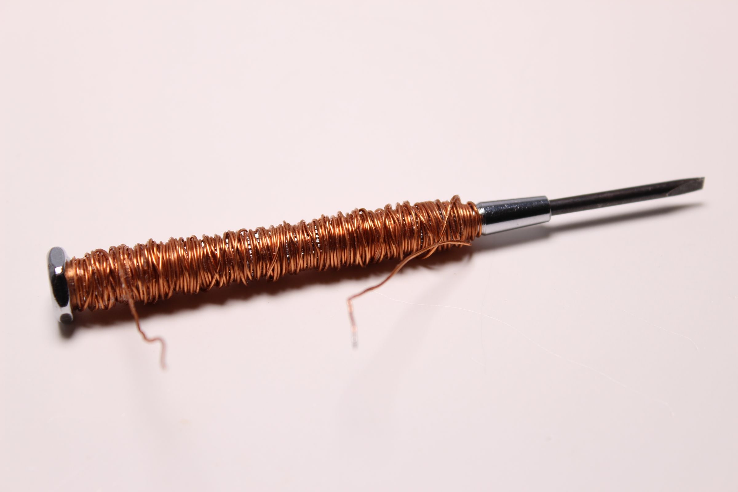 DIY Electromagnet From Rubbish Make It Yourself in a Few Steps : 3 ...