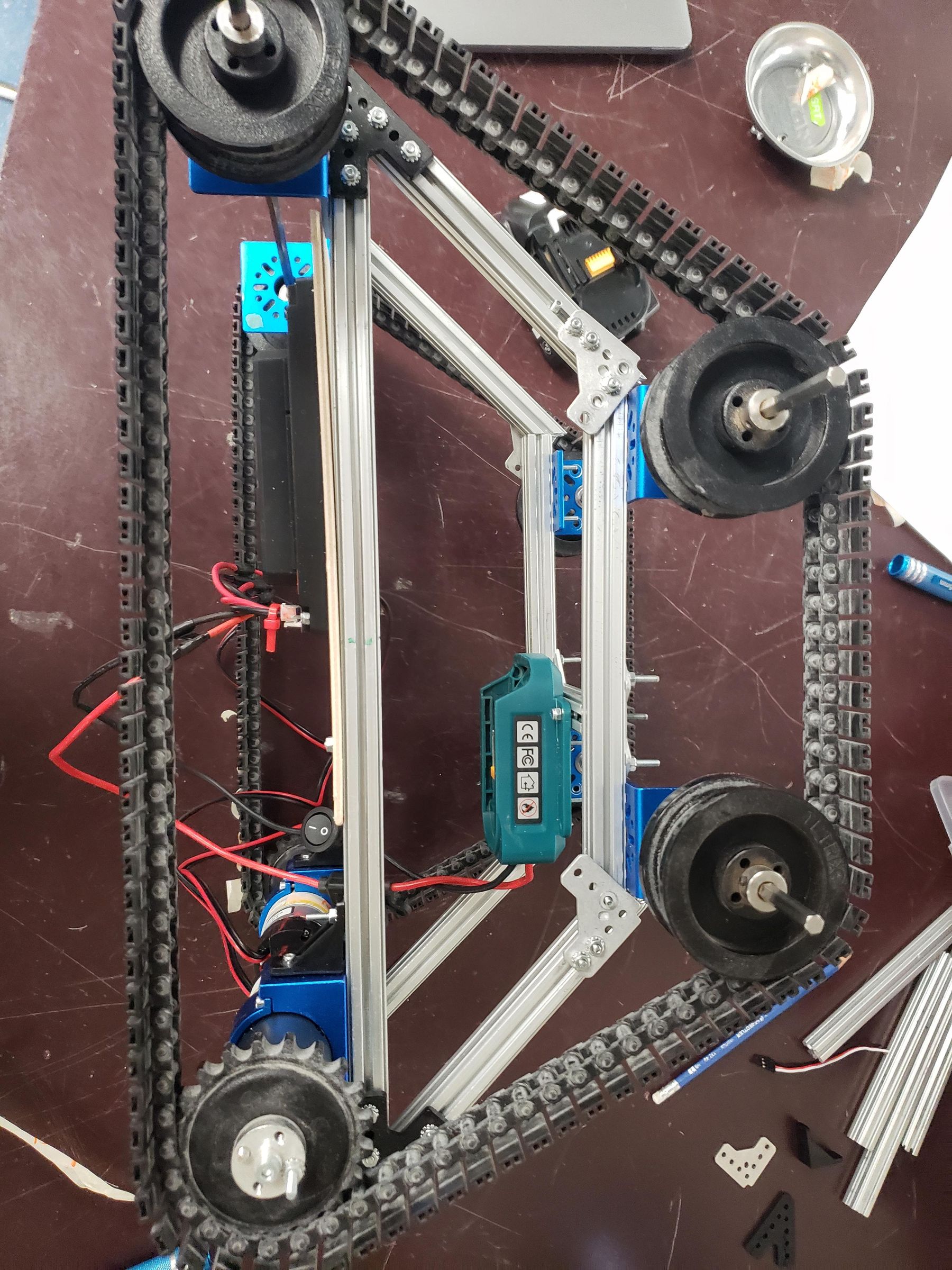 REV Robotics Duel Motor Transmission Tank (Fenduke MK.1) : 8 Steps ...
