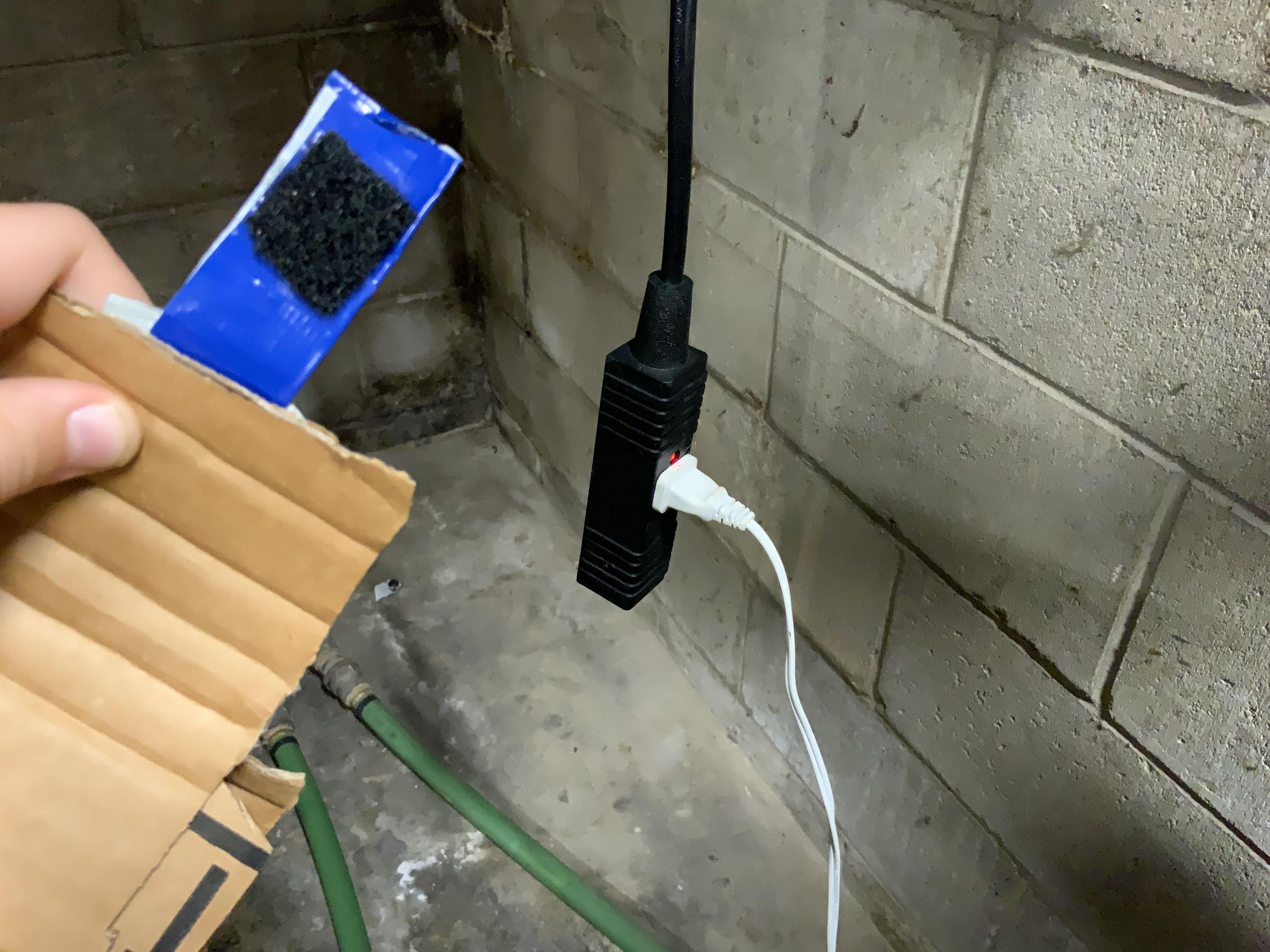 Apocalypse Spiderman Web Shooter. Household Items : 7 Steps - Instructables