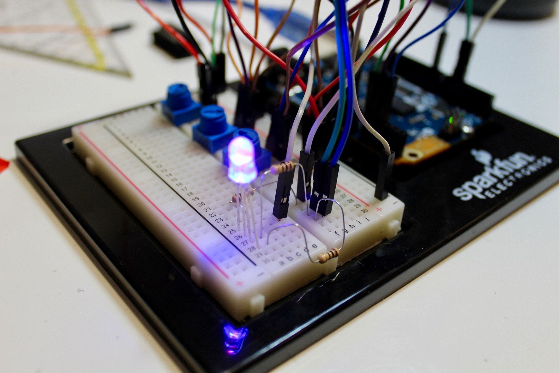 Make Any Colour With One LED! : 4 Steps - Instructables