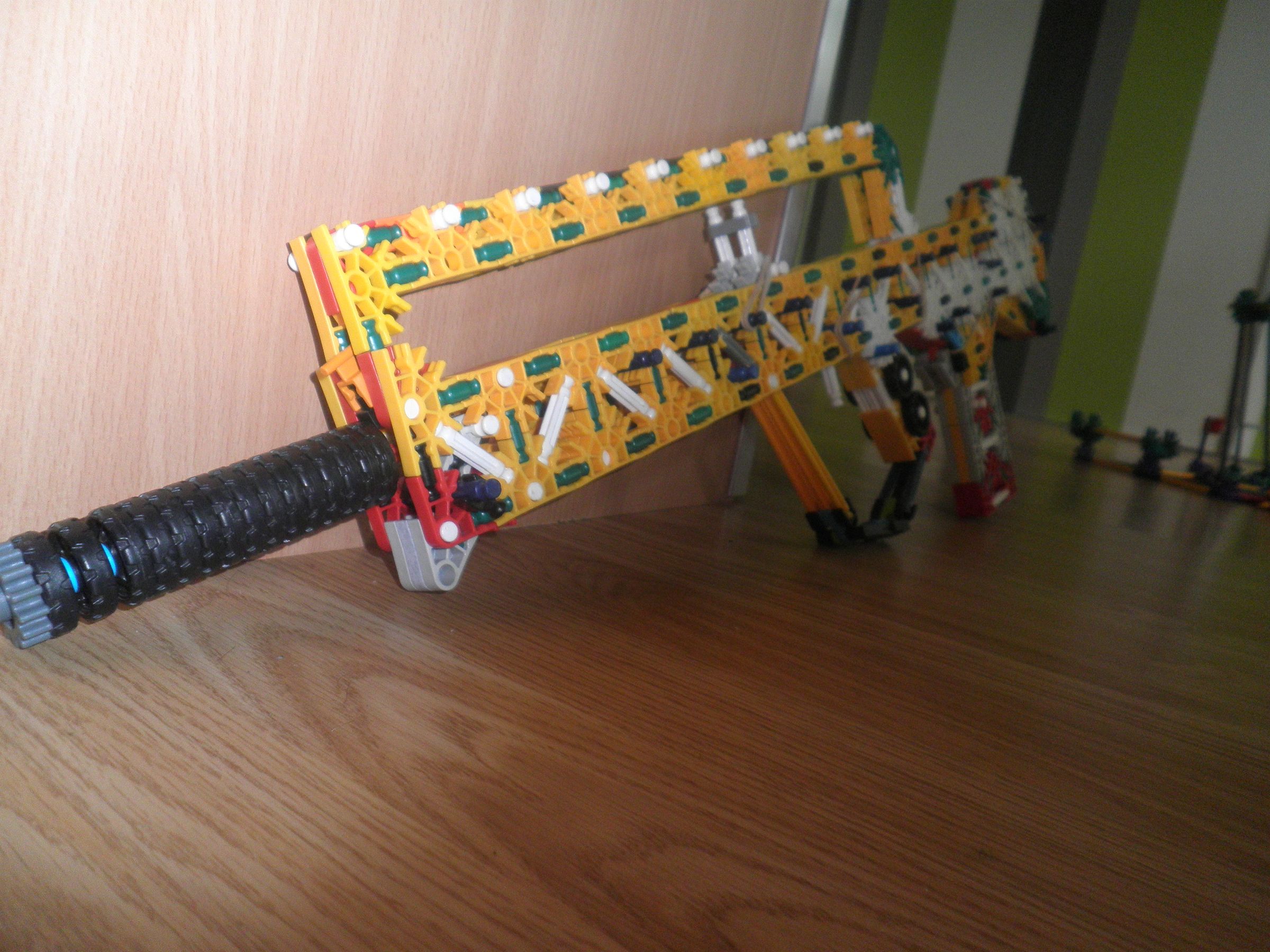 K'nex FAMAS G2 Instructions: : 5 Steps - Instructables