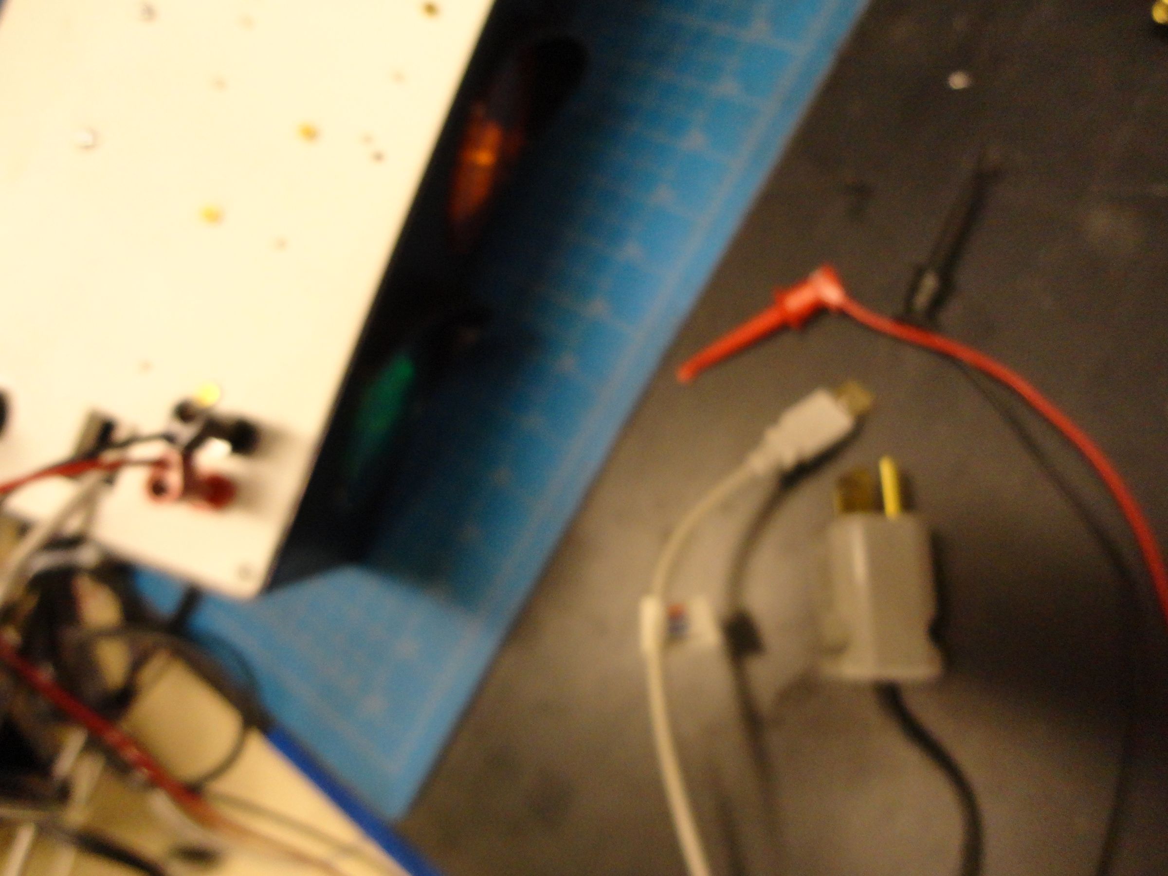 Safety Stoplight: the Easy, Arduino-powered, Voltage Warning Light : 3 ...