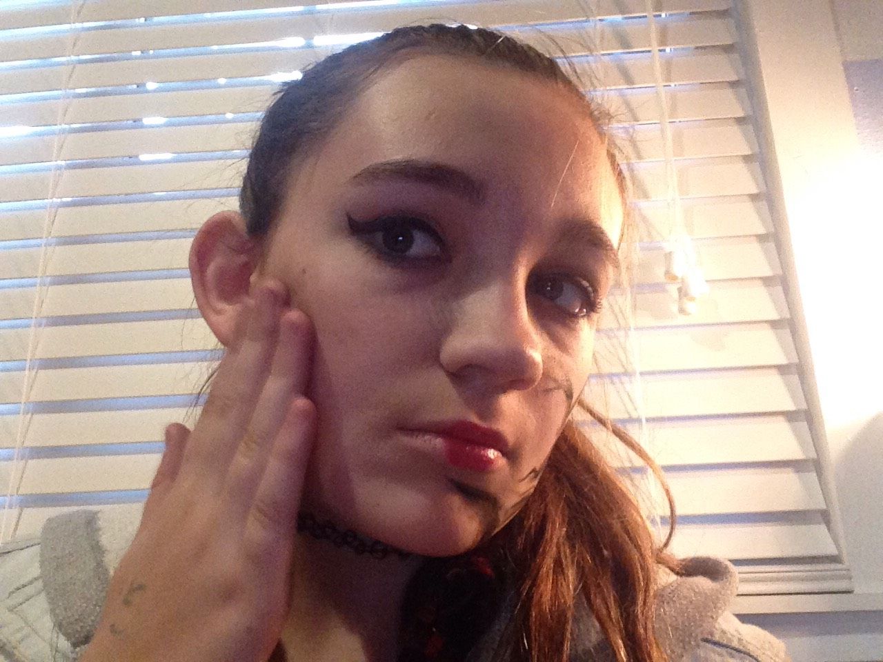 Broken Doll SFX Makeup Tutorial : 3 Steps - Instructables