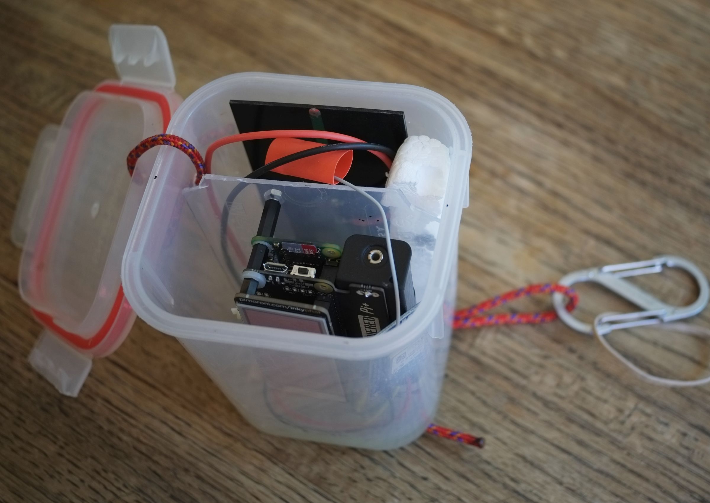 Handheld GPS With EInk Display : 6 Steps - Instructables