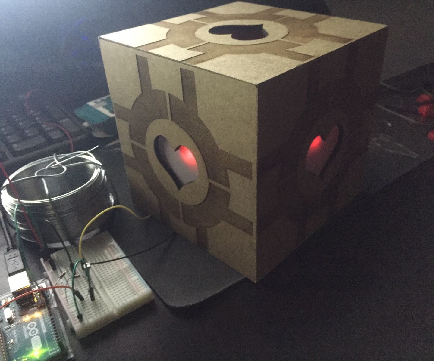 Companion Cube : 4 Steps (with Pictures) - Instructables