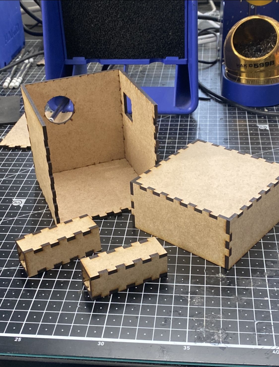 Minion Coin Eating Robot : 19 Steps (with Pictures) - Instructables