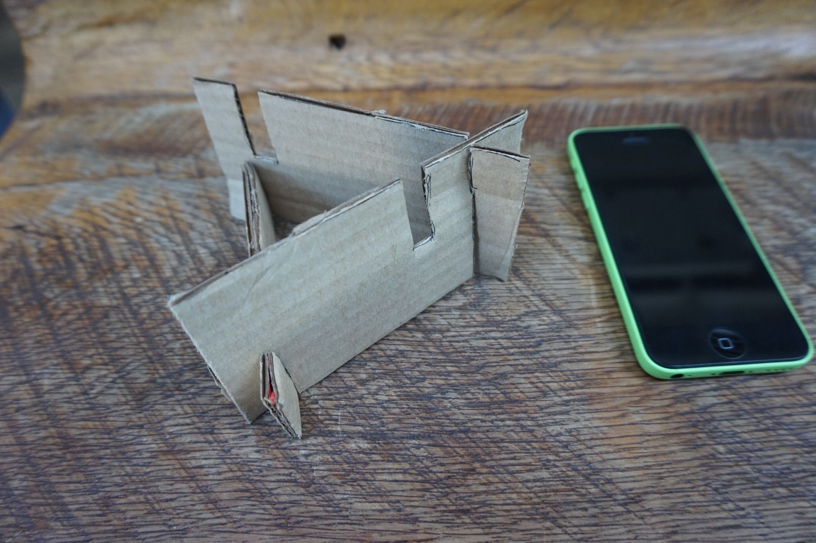 Quick and Cheap IPhone Stand for Stop Motion : 5 Steps - Instructables