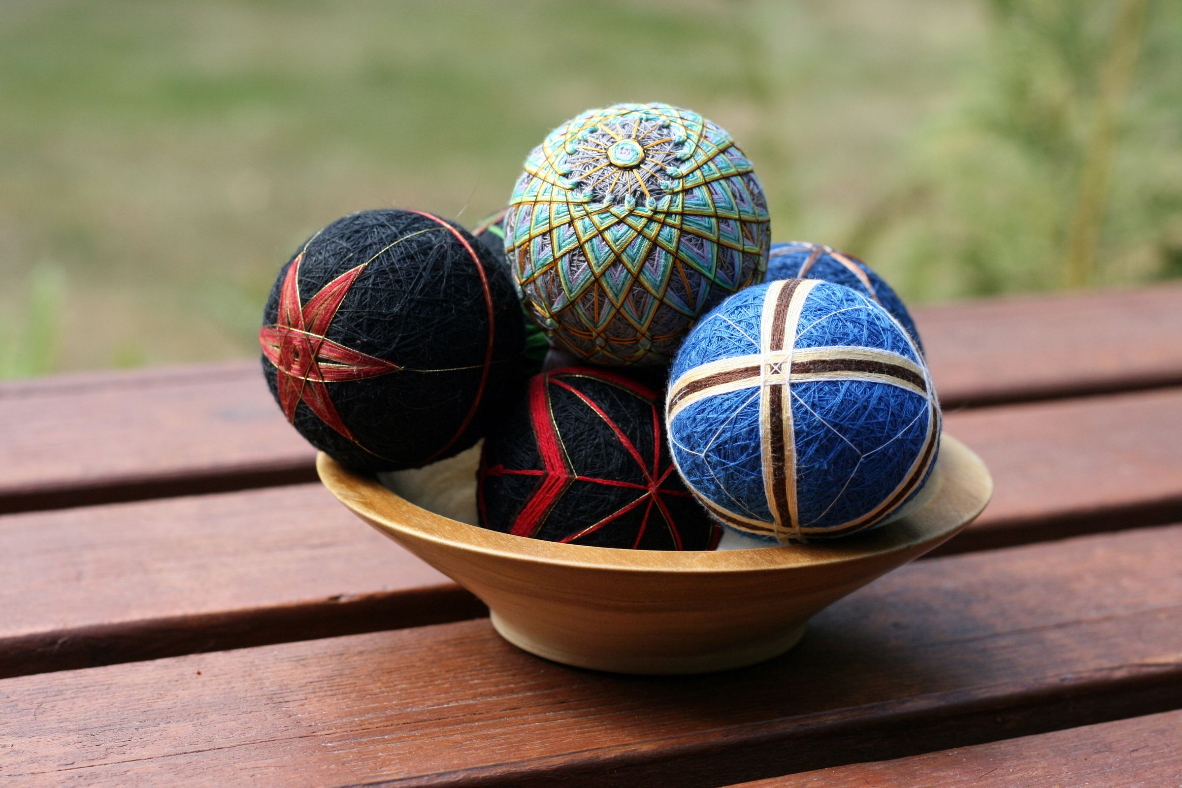 How to Make Temari : 9 Steps (with Pictures) - Instructables