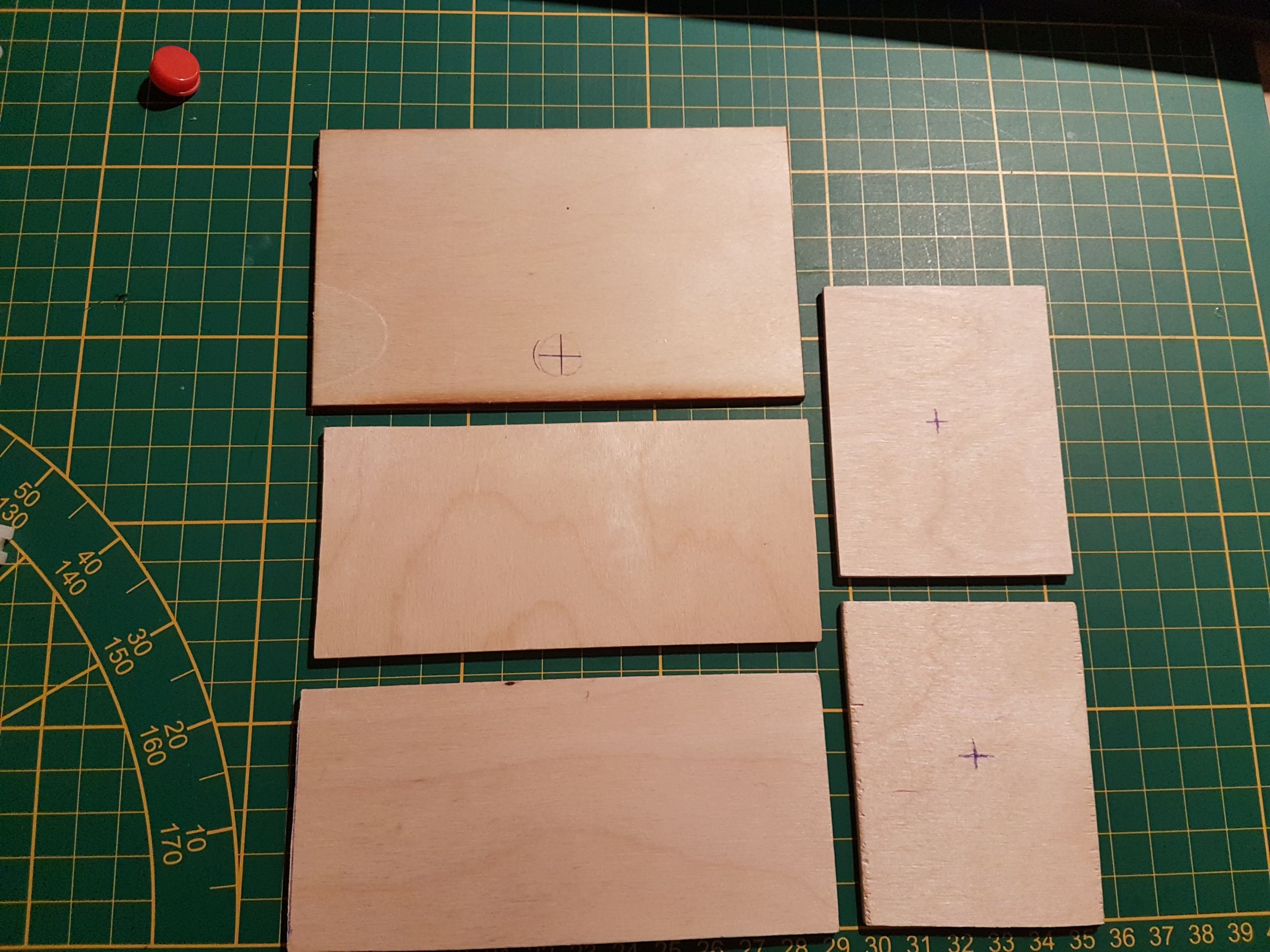 Automatic Rubber Band Catapult : 8 Steps (with Pictures) - Instructables