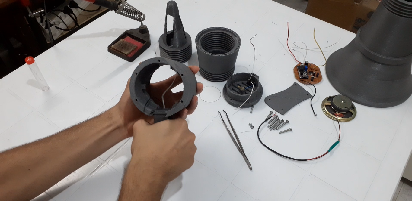 Make a Megaphone : 9 Steps (with Pictures) - Instructables