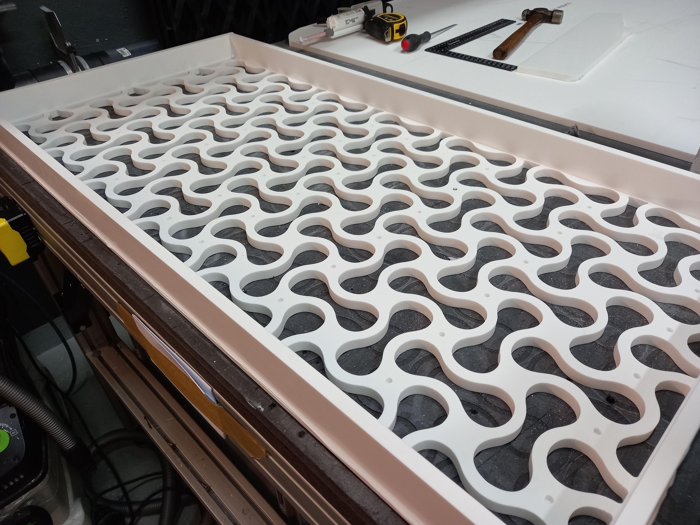 Solid Surface Coffee Table : 9 Steps (with Pictures) - Instructables