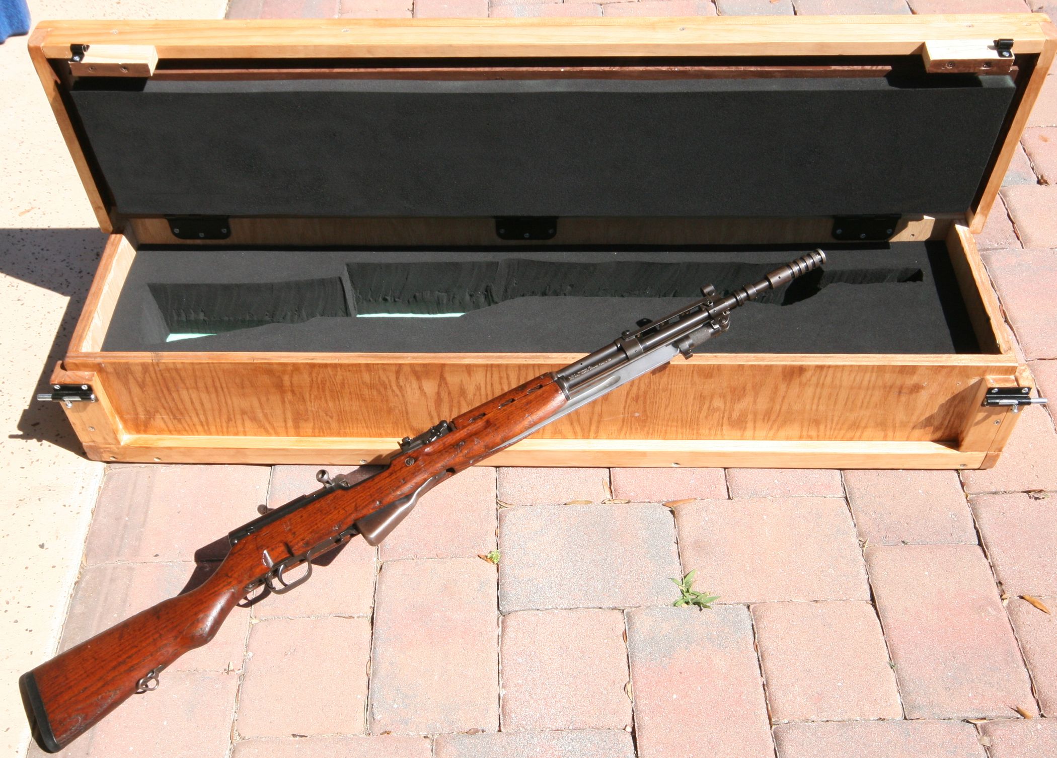 SKS Assault Rifle Carry Case - Instructables
