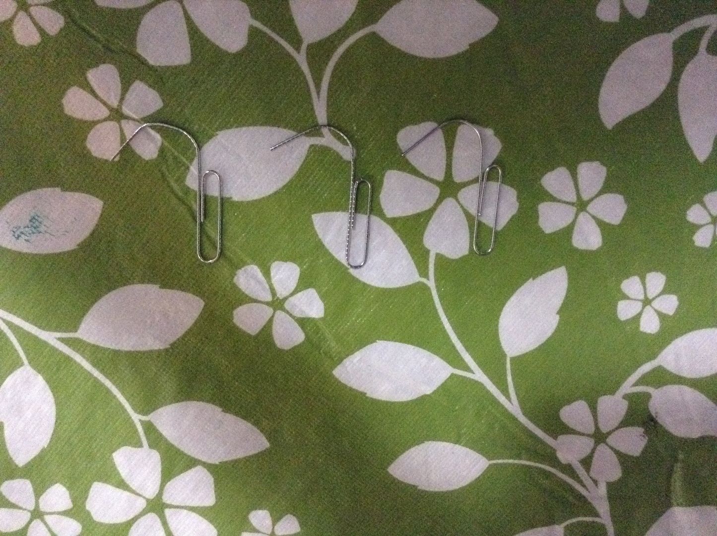 Simple Grappling Hook : 5 Steps - Instructables