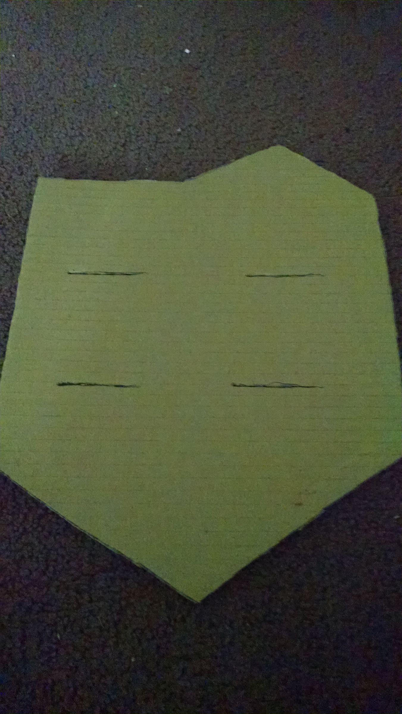 Young Link's Deku Kokiri Shield : 5 Steps - Instructables