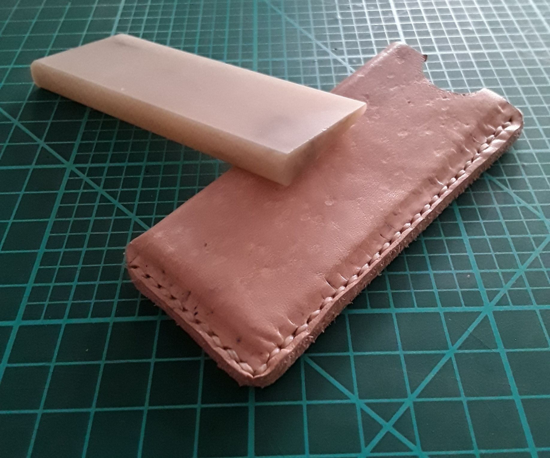 Leather Sheaths for Small Articles : 3 Steps (with Pictures ...