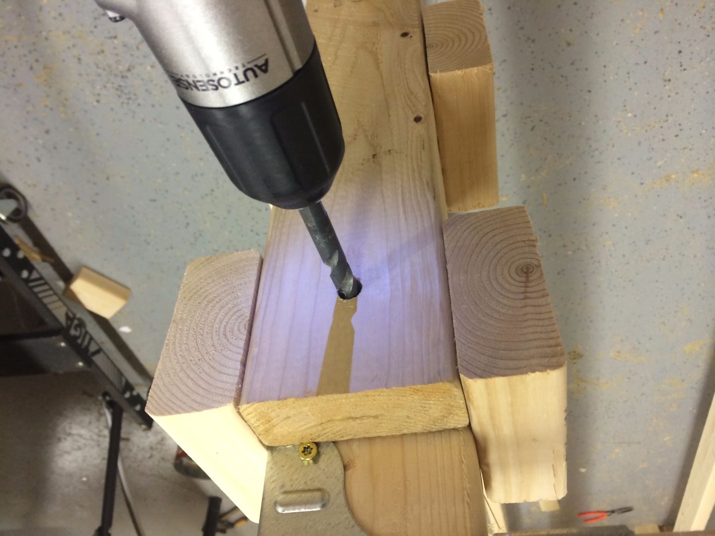 Build an Adjustable Stand Up Workbench : 7 Steps (with Pictures ...