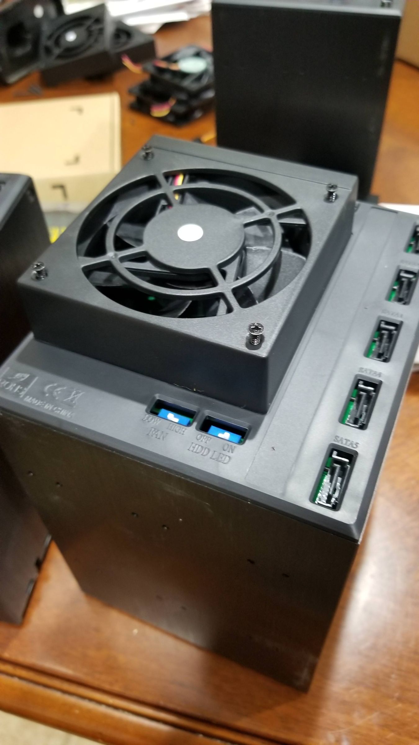 IStar Hard Drive Cage Fan Replacement Mod : 4 Steps - Instructables