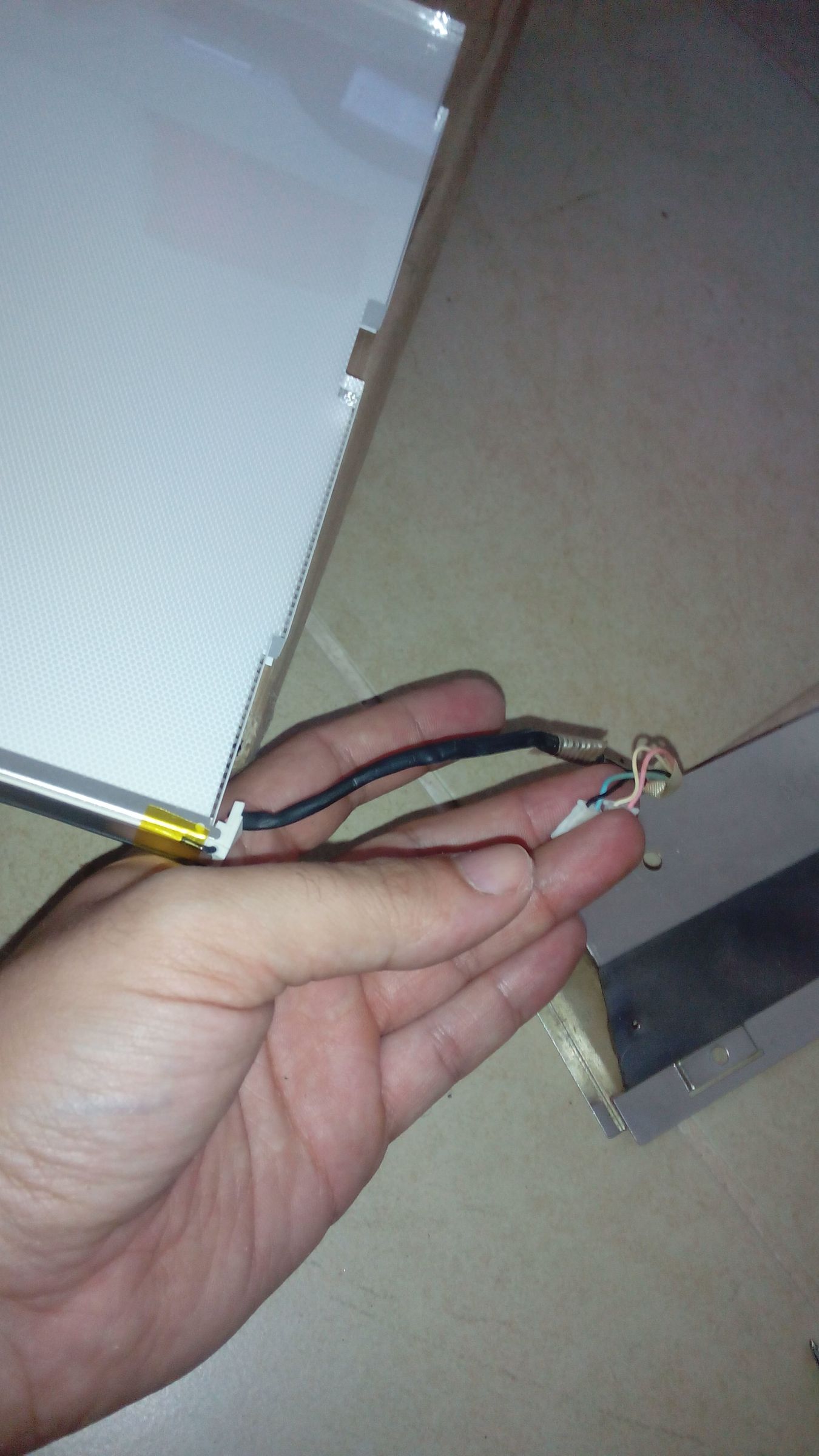CCFL Monitor to LED!!! : 5 Steps - Instructables