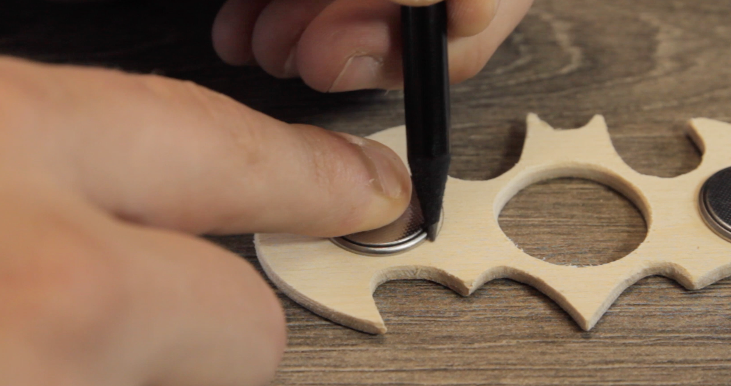 HOW TO MAKE FIDGET SPINNER : 7 Steps (with Pictures) - Instructables