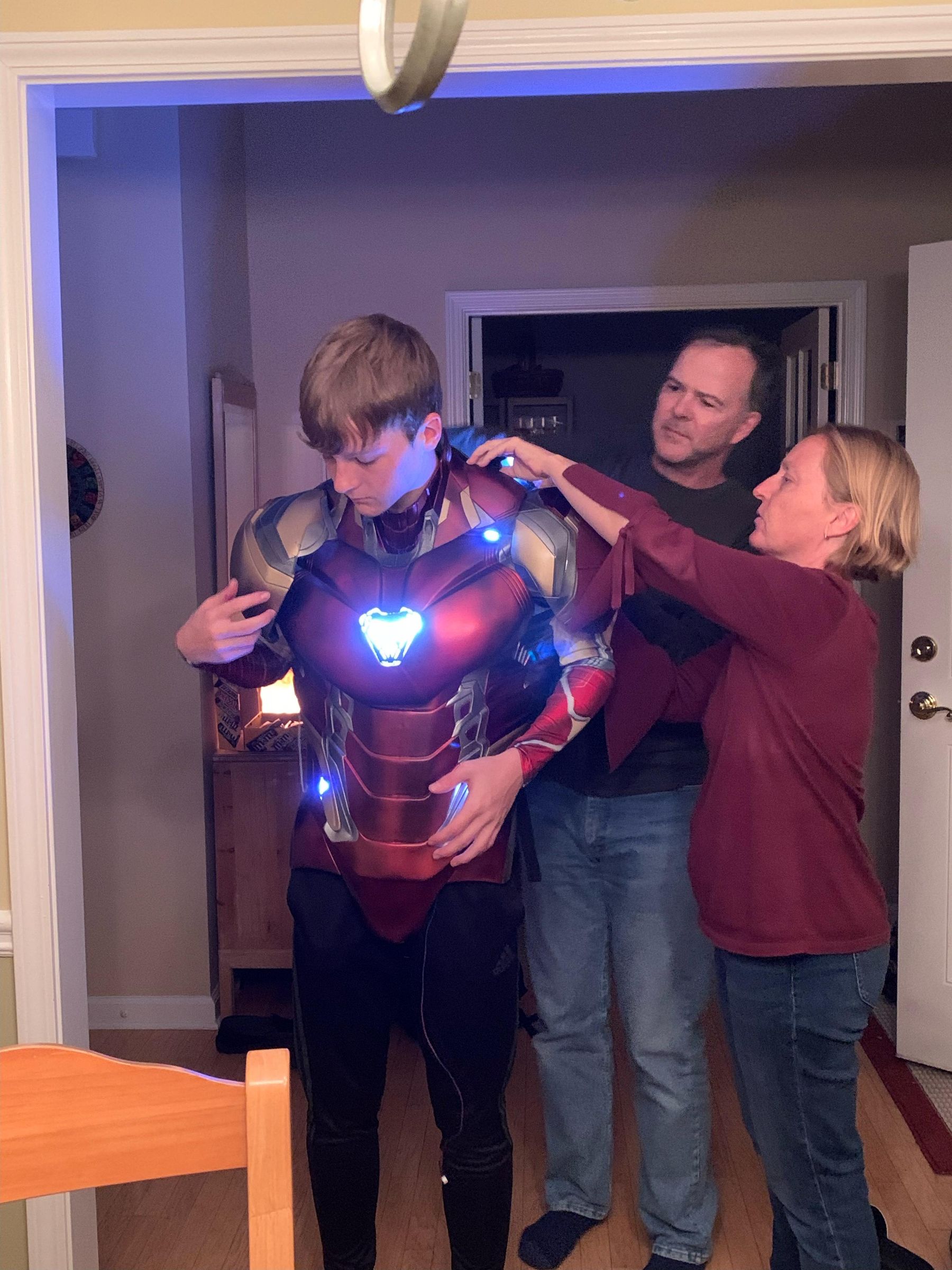 3D Printed Iron Man Suit : 6 Steps - Instructables