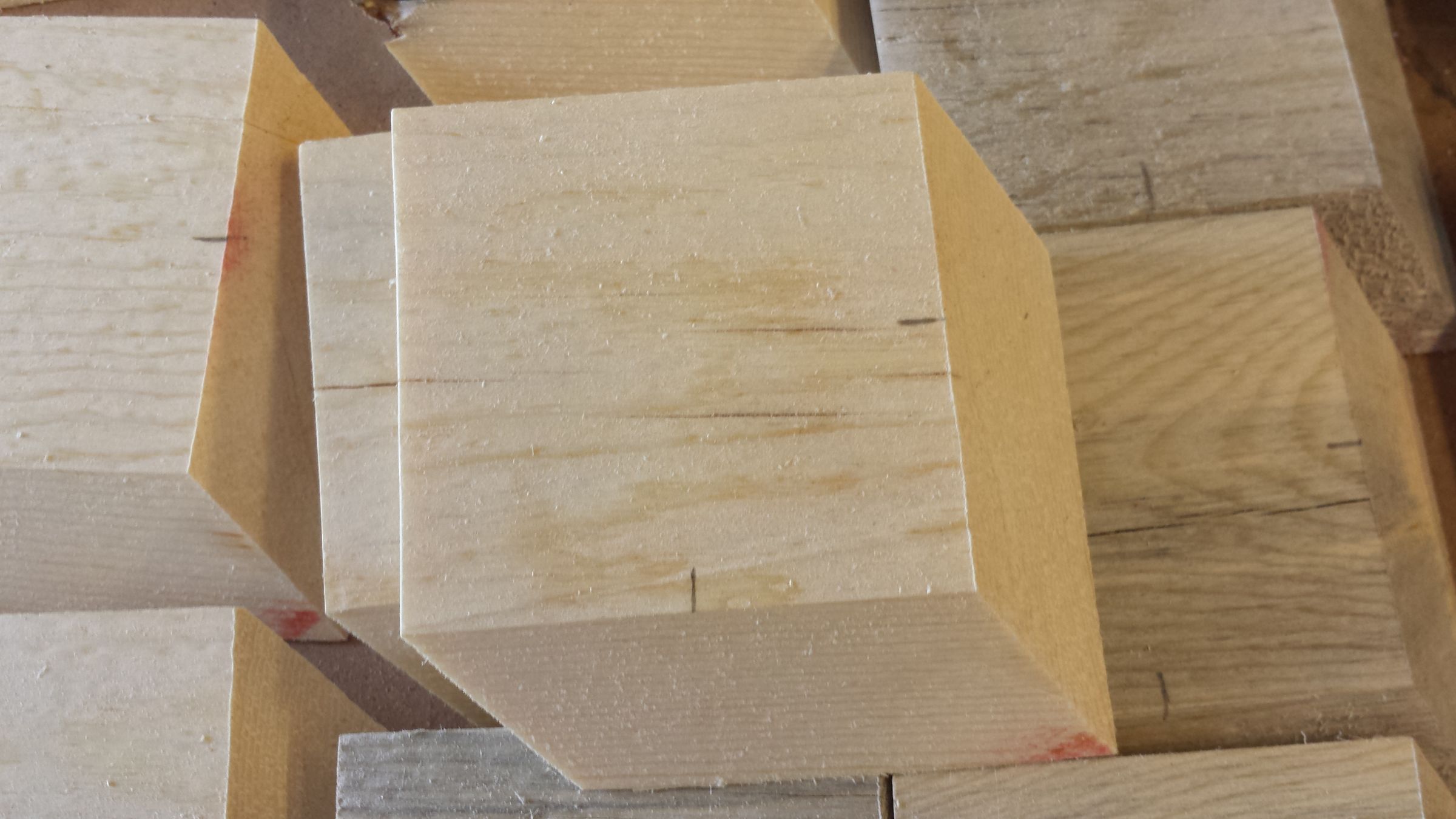 Pallet Companion Cube Container : 9 Steps (with Pictures) - Instructables