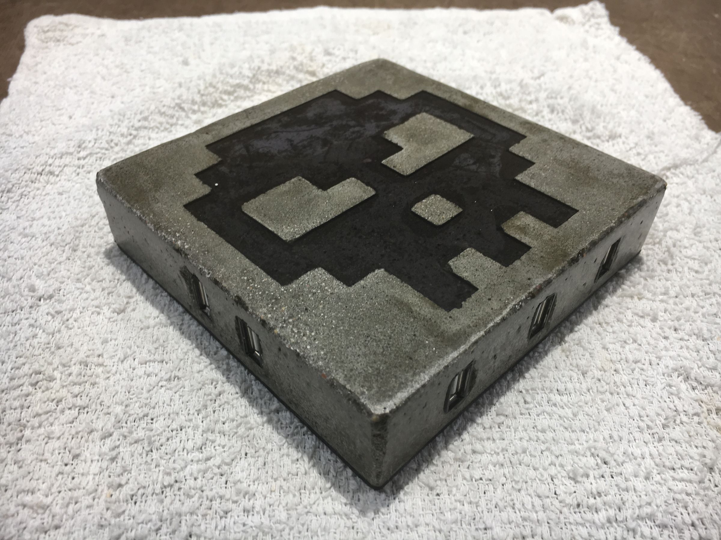 The 8-Bit Skull Concrete USB Hub : 11 Steps (with Pictures) - Instructables