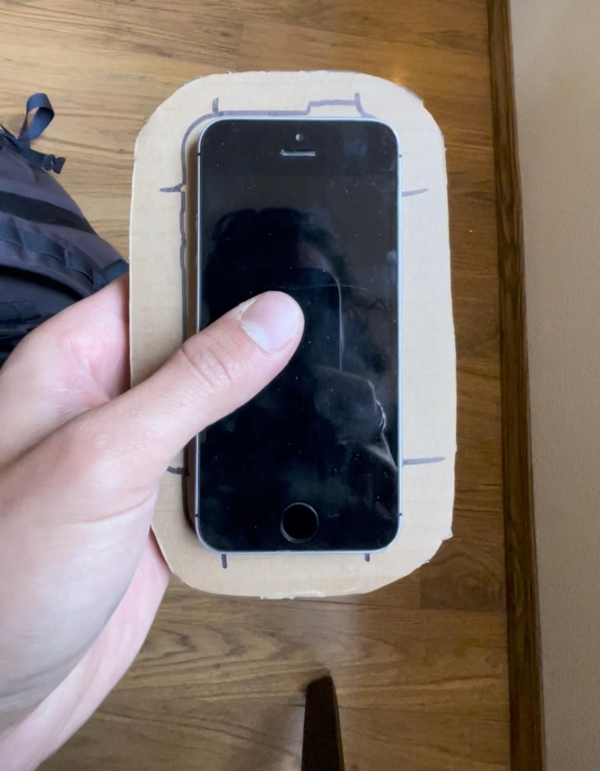 Upcycling Old Smartphones Into Physical Widgets for Skiing: Cardboard ...
