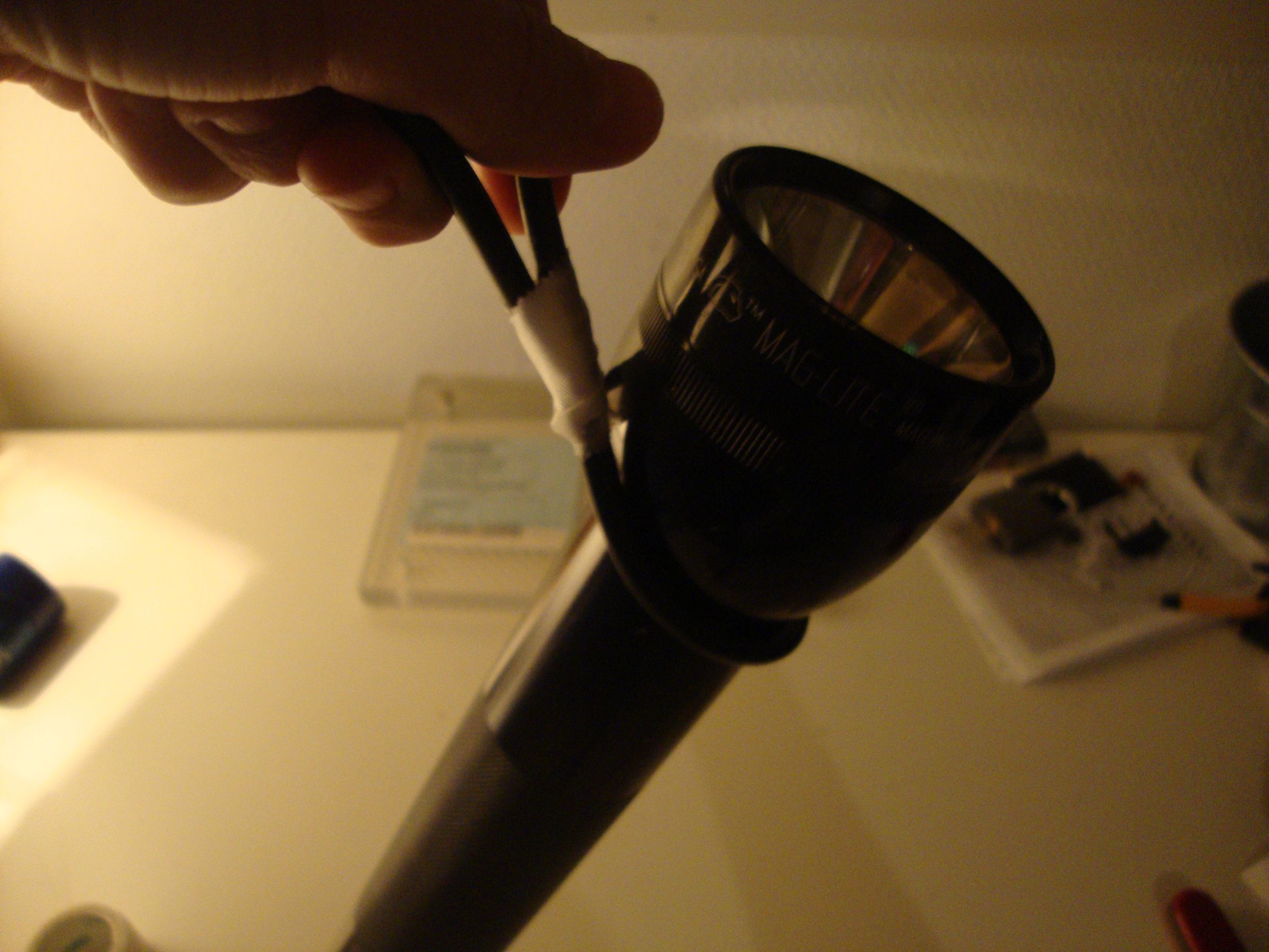 Maglite Belt Holster for All Big Maglites : 4 Steps - Instructables