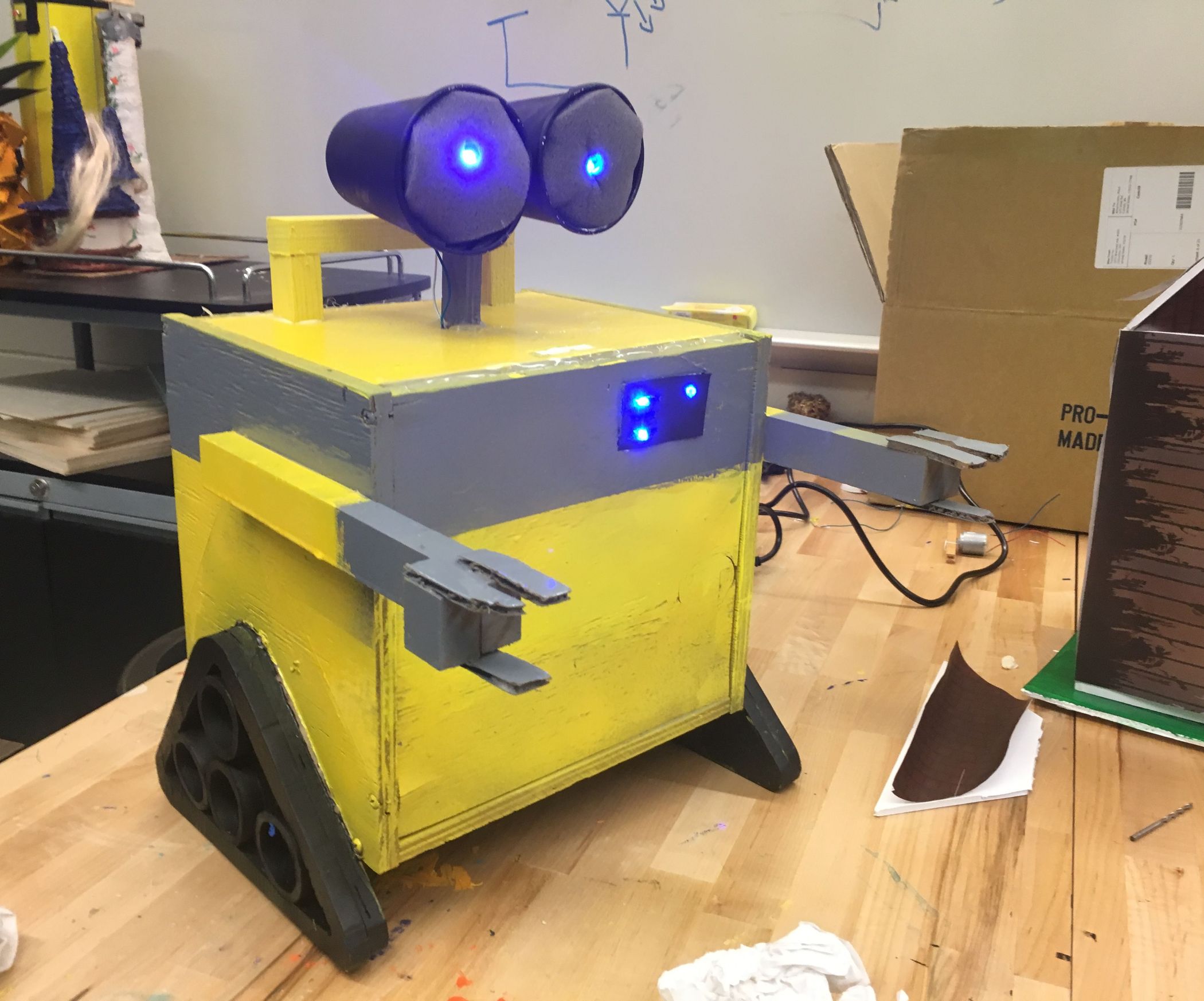 How to Build a Wall-E From Scratch : 11 Steps (with Pictures ...