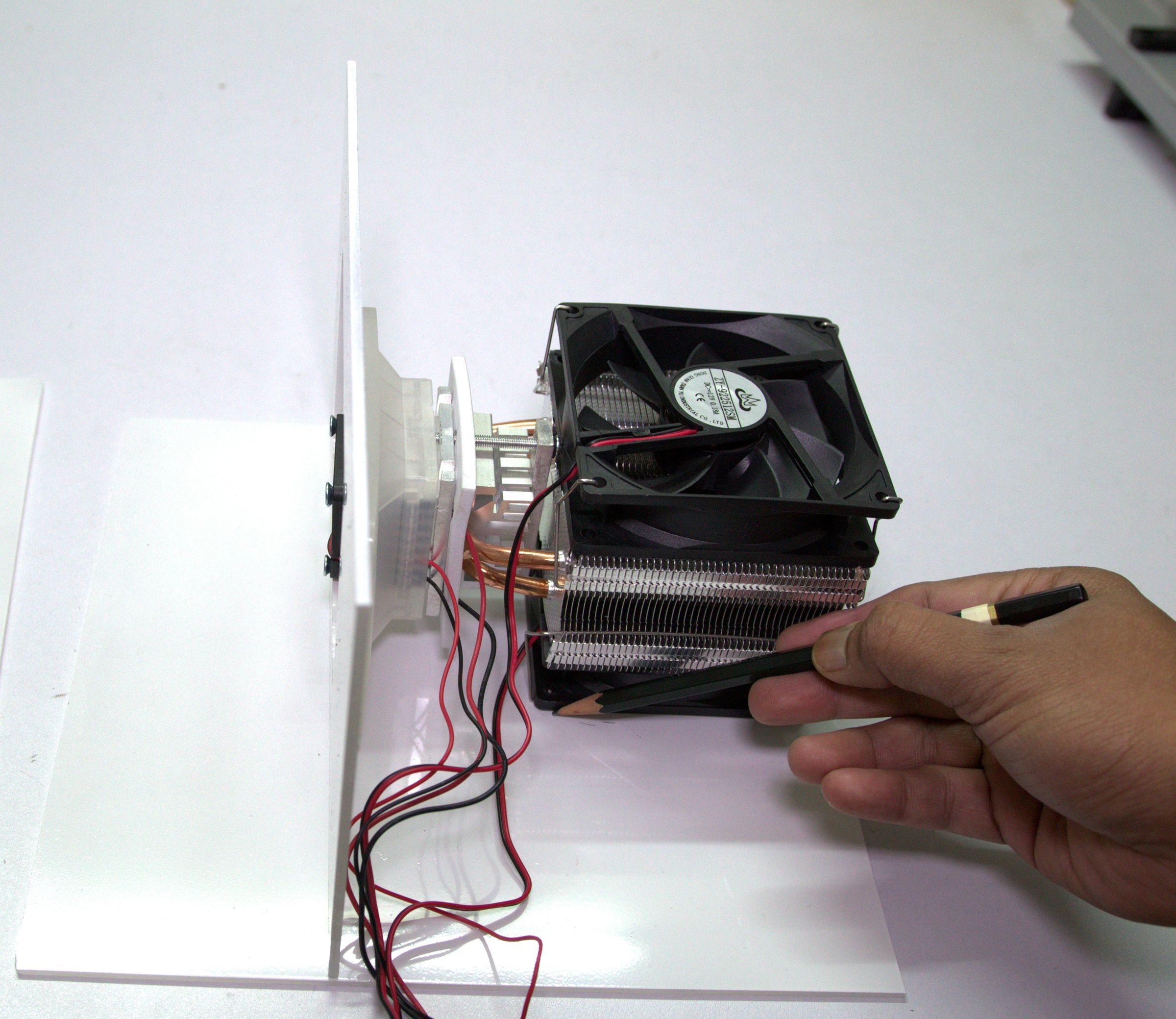 DIY Portable Mini Refrigerator : 19 Steps (with Pictures) - Instructables