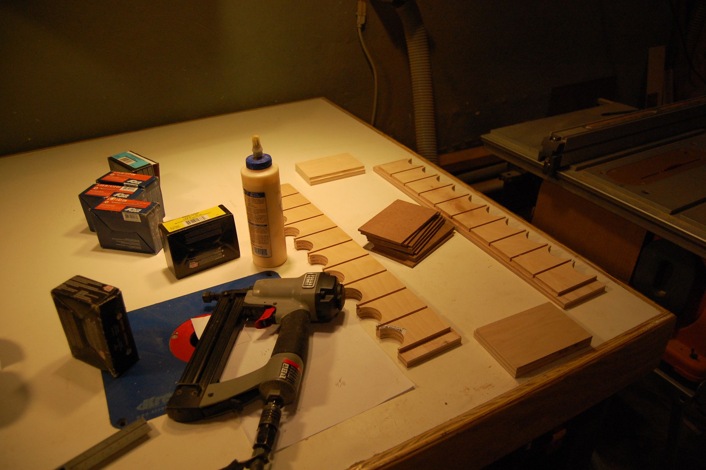 1lb Boxed Screw Storage Rack : 6 Steps (with Pictures) - Instructables